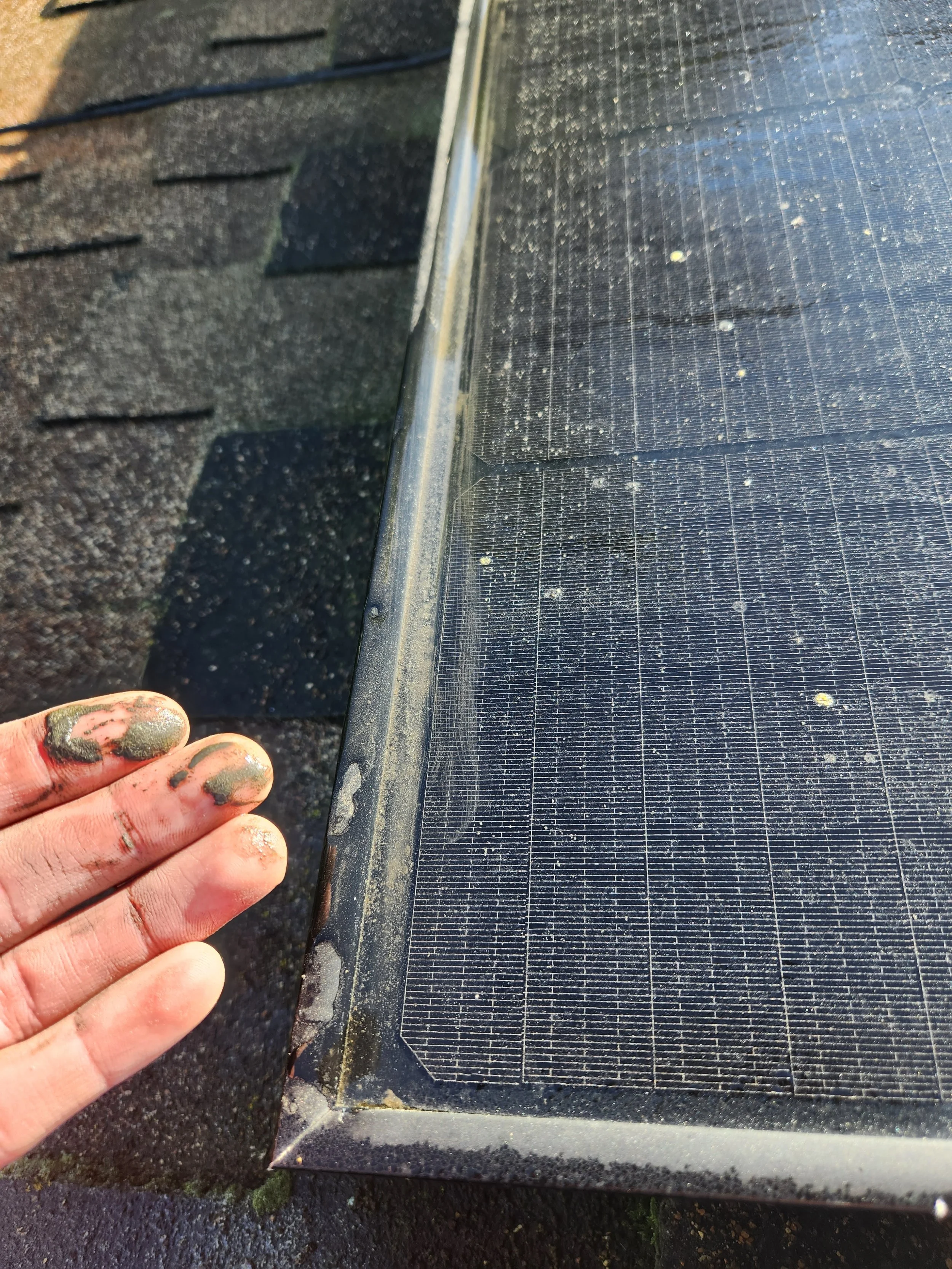 Saturn Solar Cleaning