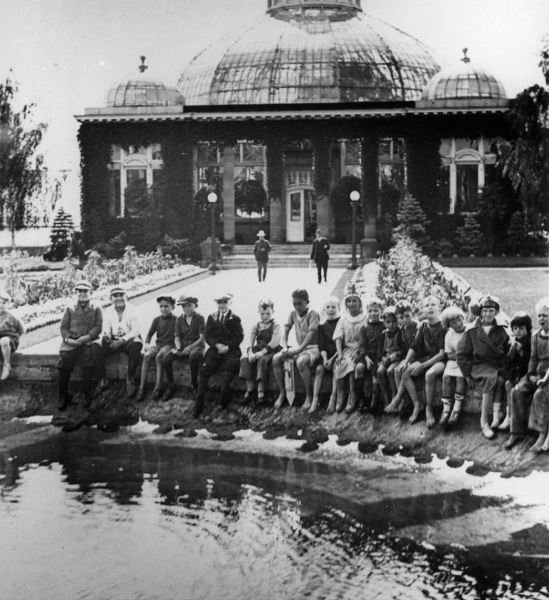 Allan Garden's History — Friends of Allan Gardens