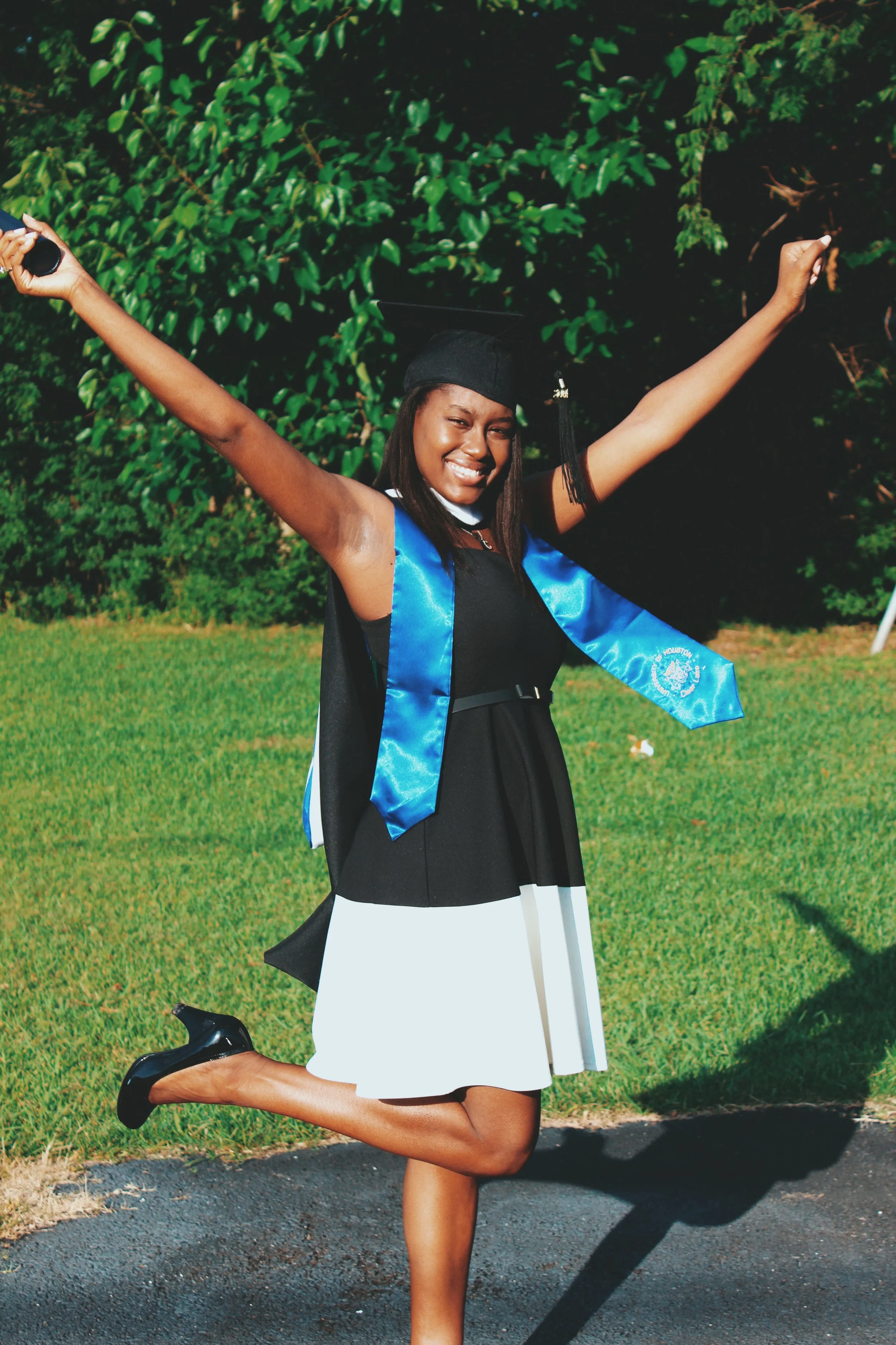 Clarissa Fletcher - Graphic Designer + Content Creator