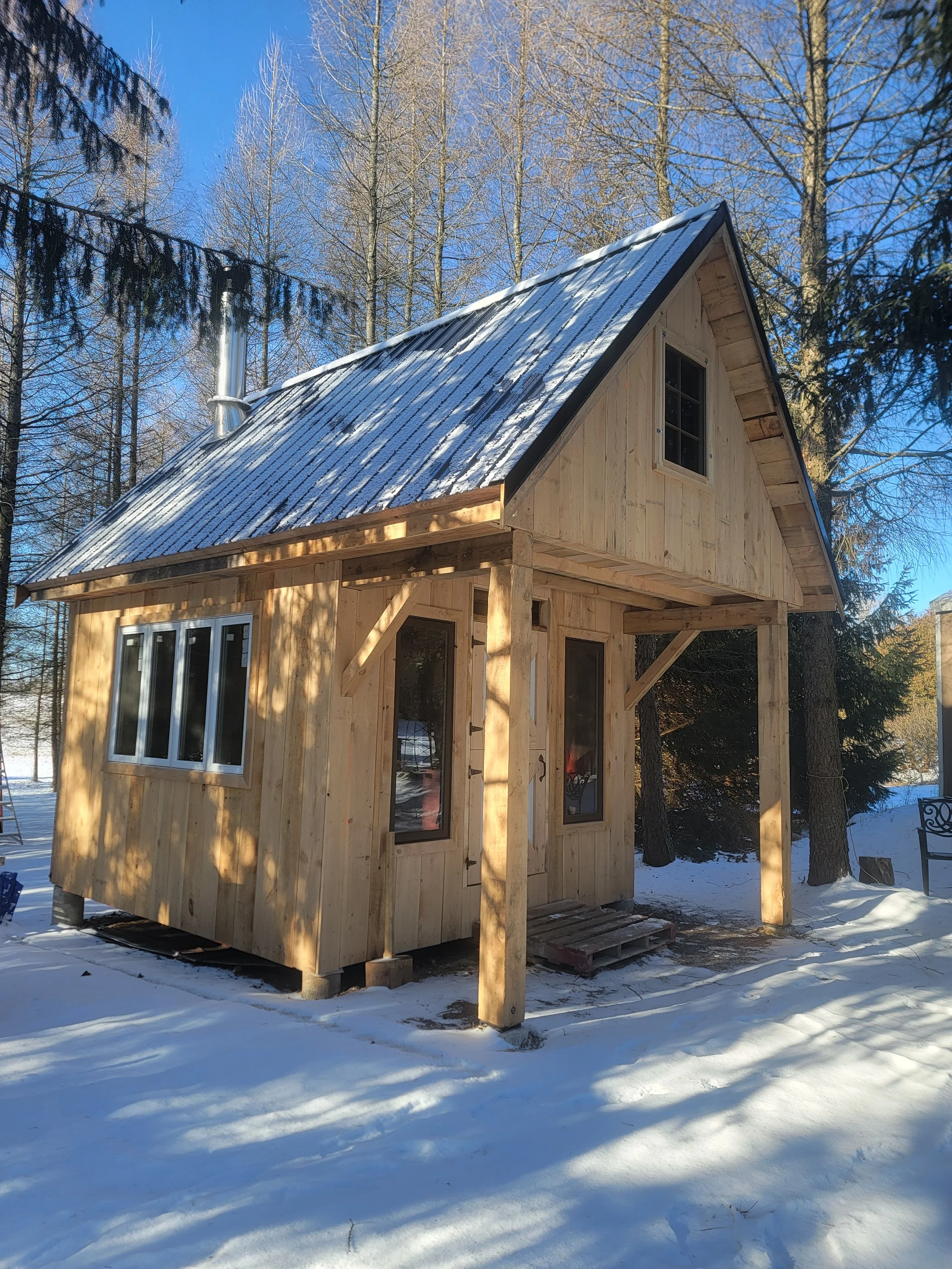 Contact 1 — Timber Bunkies