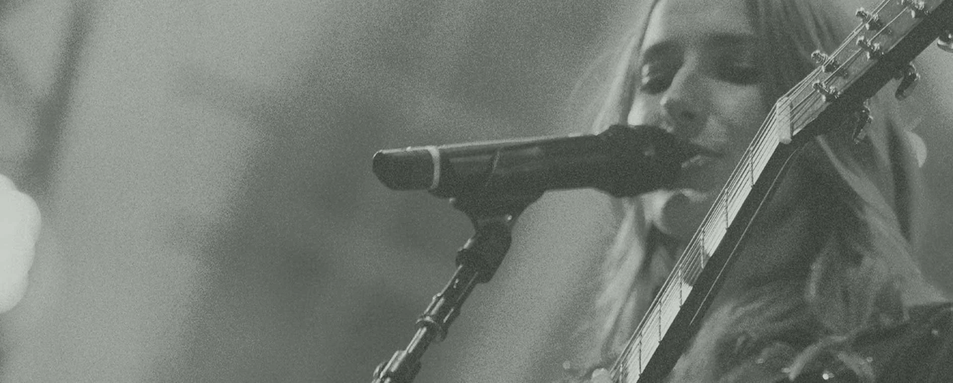 Caroline Jones | The official site of singer songwriter Caroline Jones