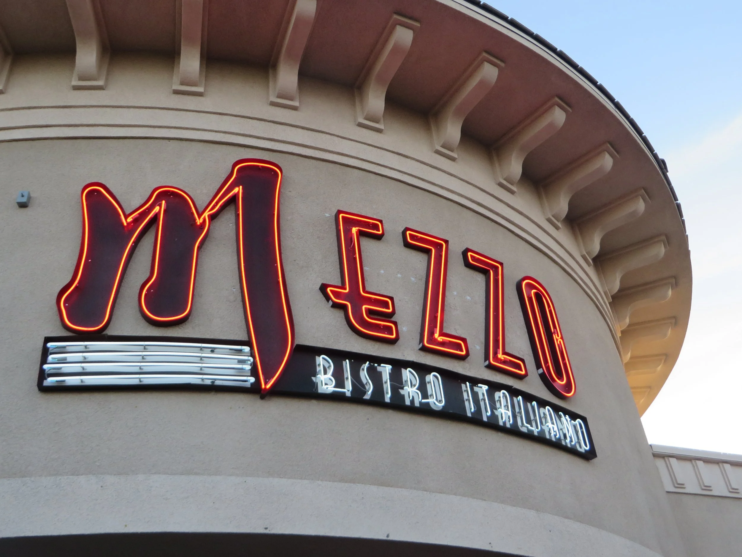 Mezzo Bistro | Discover, Dine, Enjoy Today