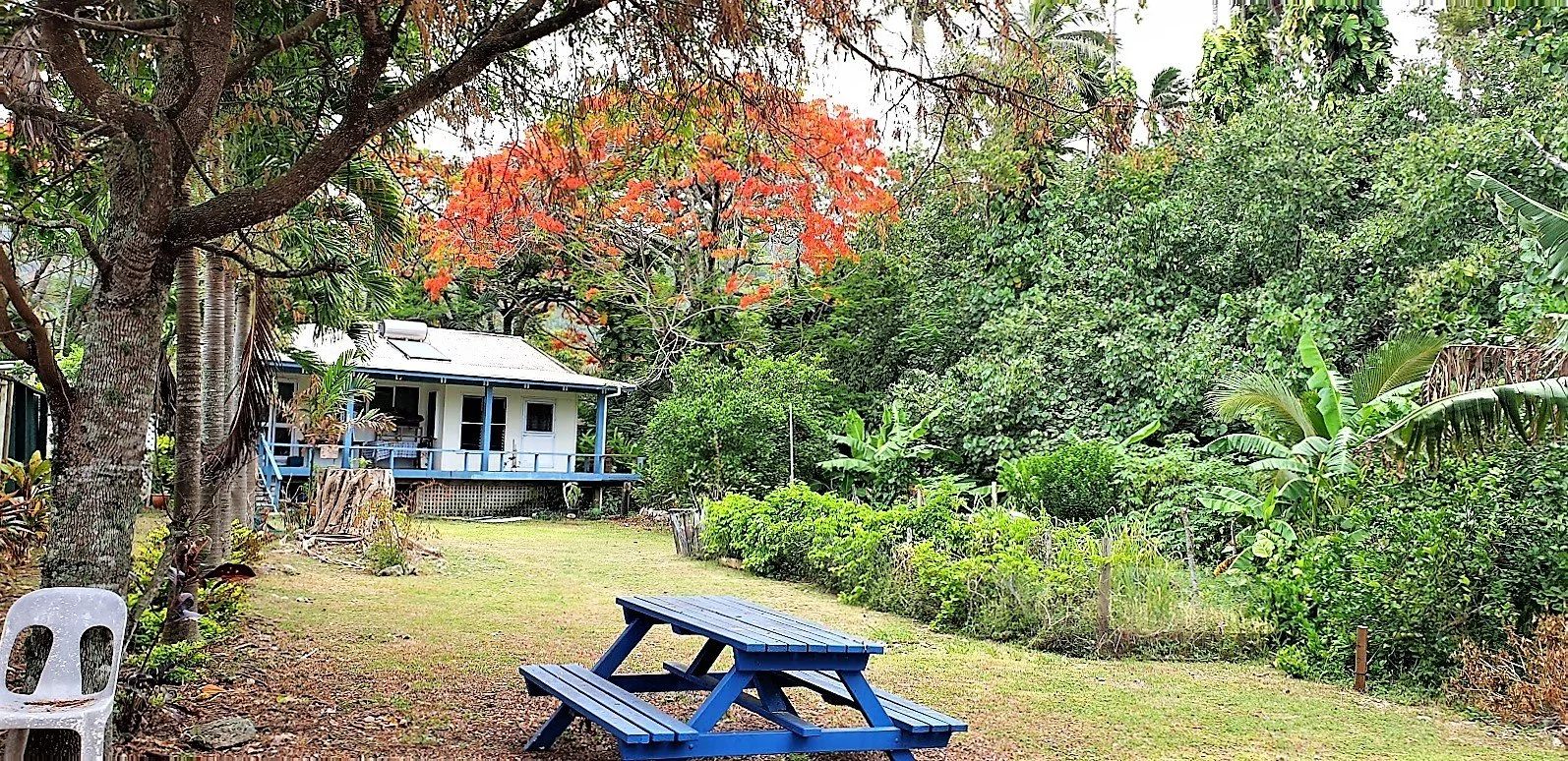 BEACH COTTAGES — Cook Islands Real Estate