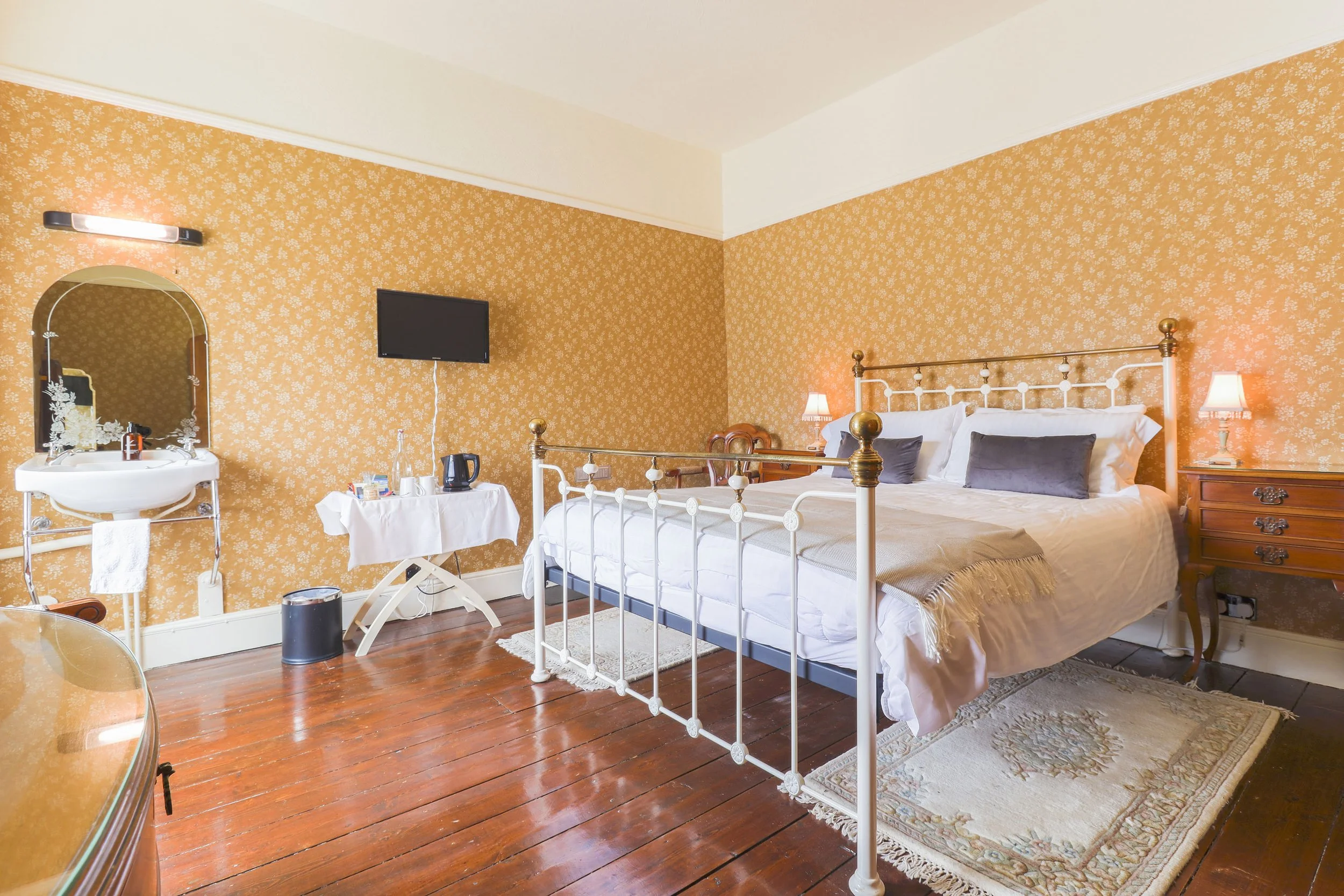Accommodation — Aaron House