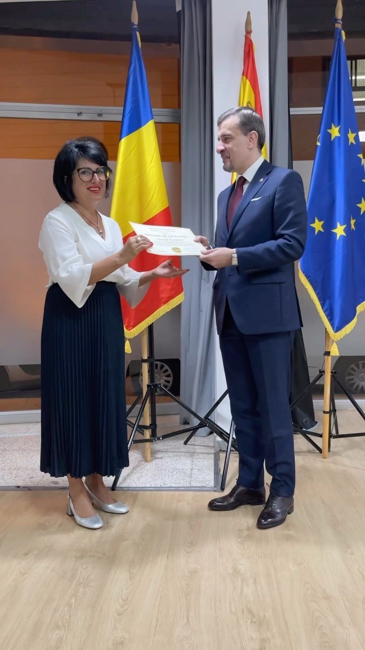 Contact — SIMONA CONSTANTIN