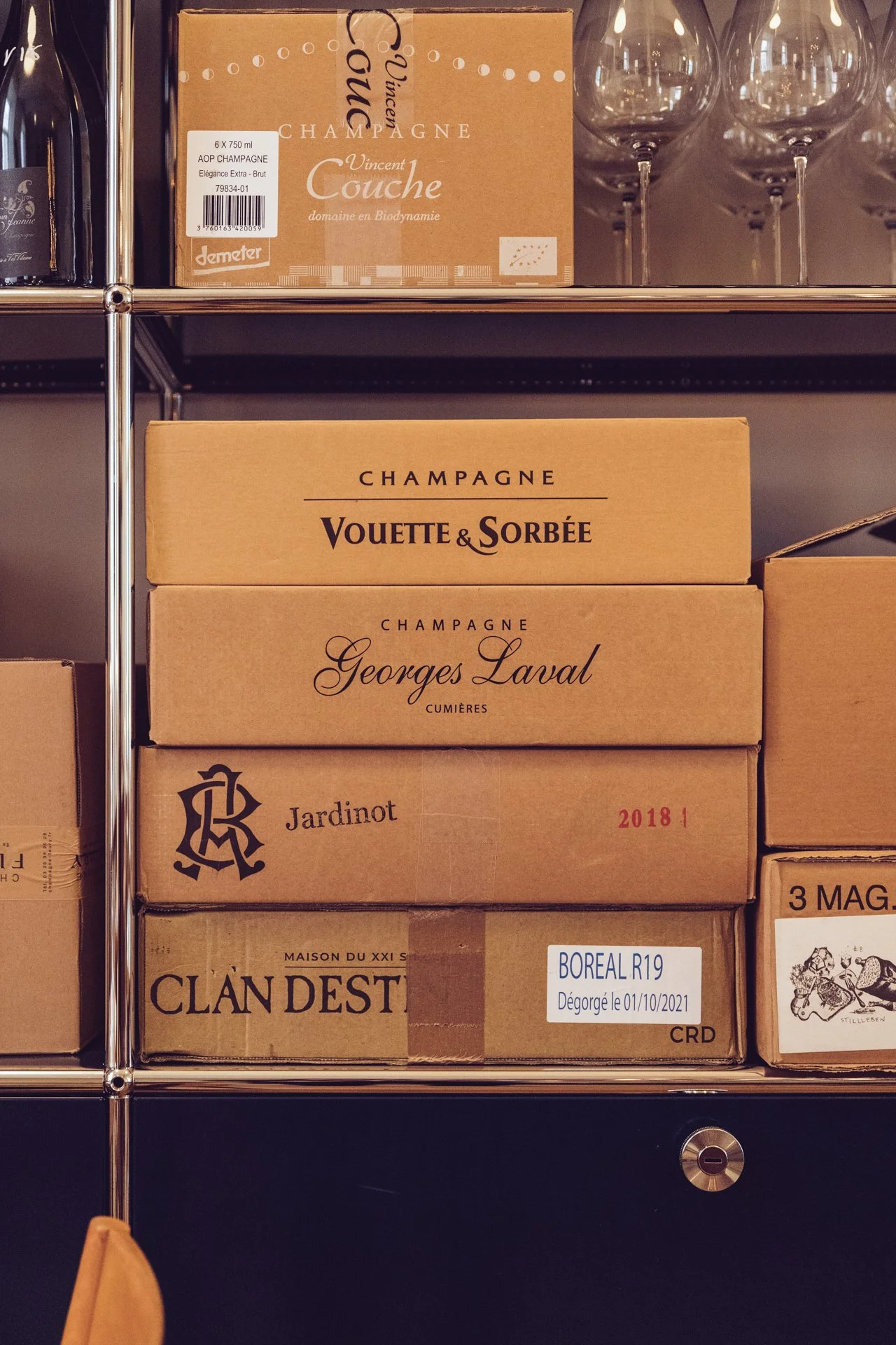 STUDION — CHAMPAGNEBAREN