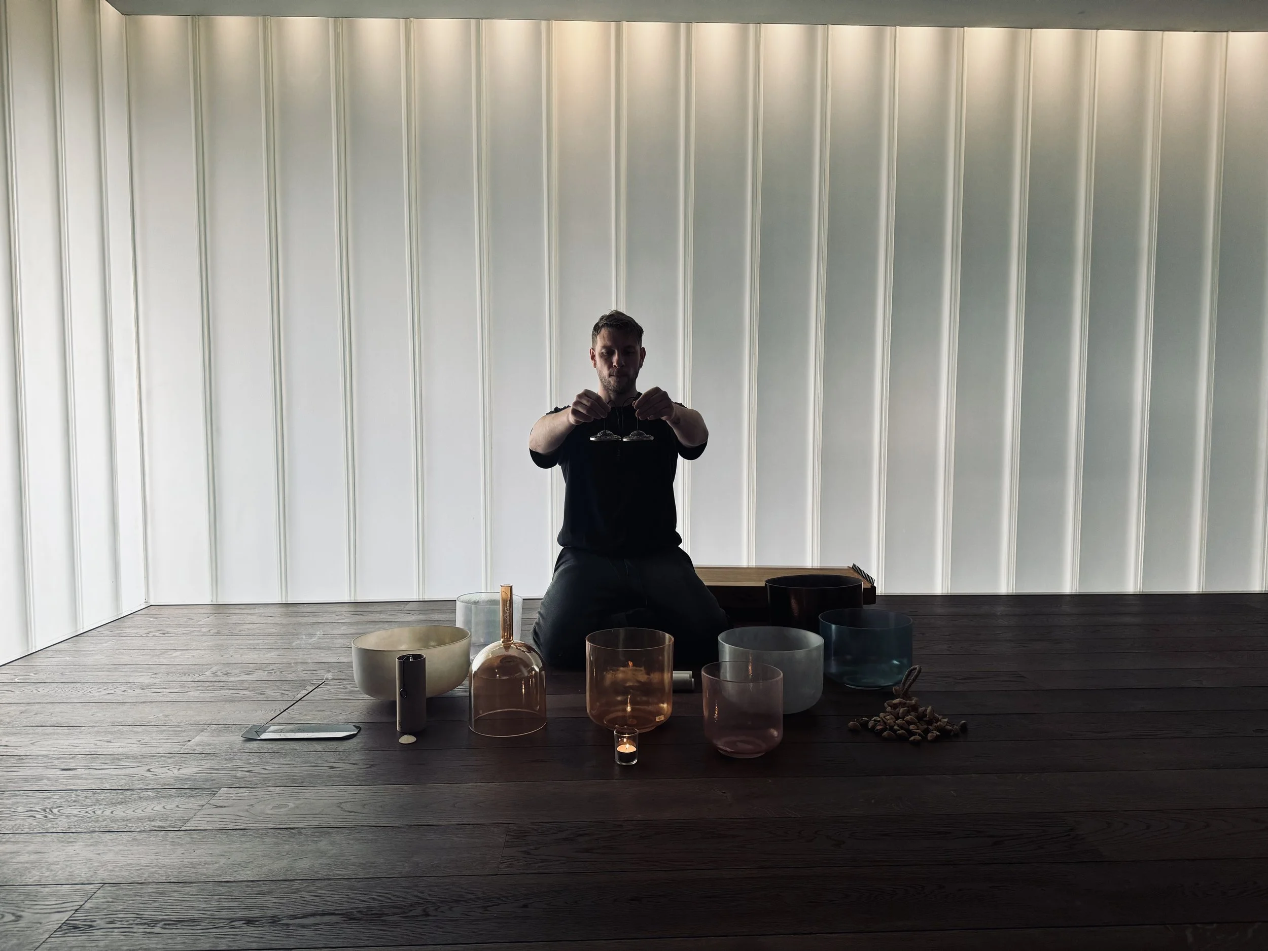 NIGEL MEADOWS - the alchemy of breath & sound