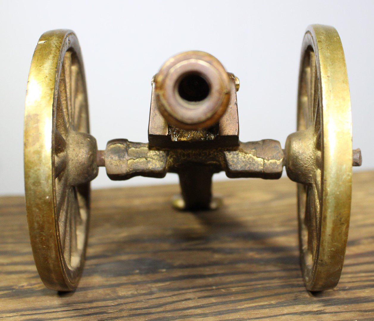 Vintage solid brass miniature cannon ornamental model
