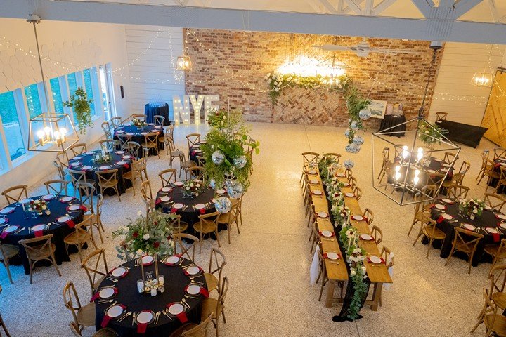 What Sets a Luxury Wedding Photographer Apart in Capturing Opulent ...