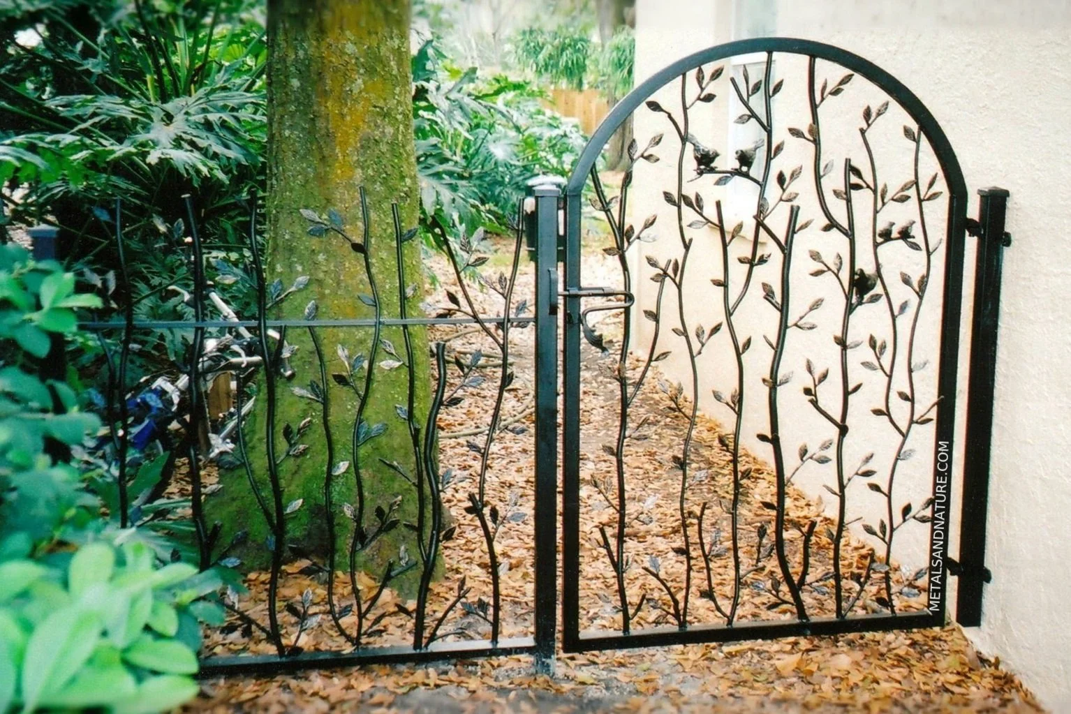 Handcrafted Wrought Iron Decor & Furniture