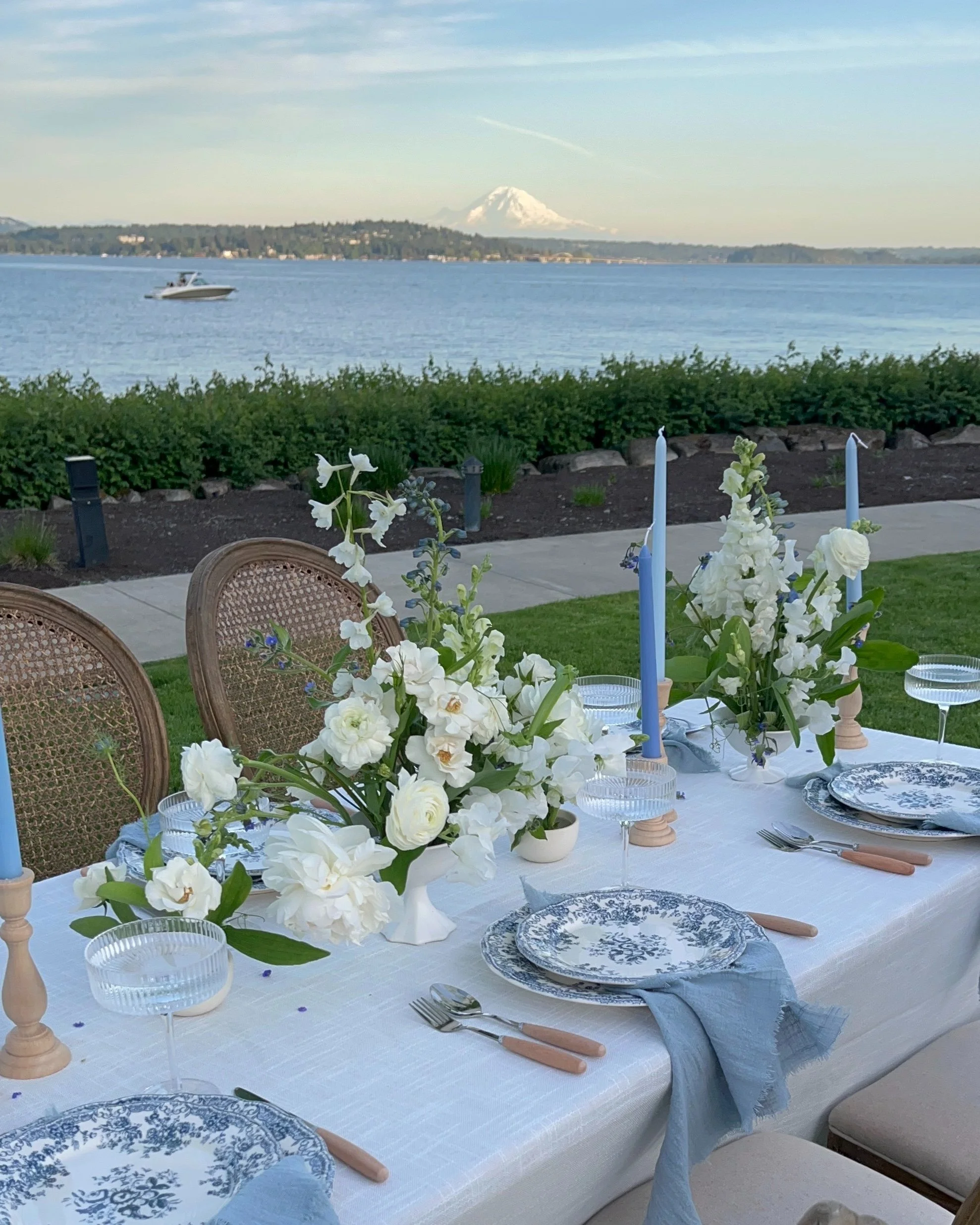 HONEY WATER FLOWERS - Seattle wedding florist