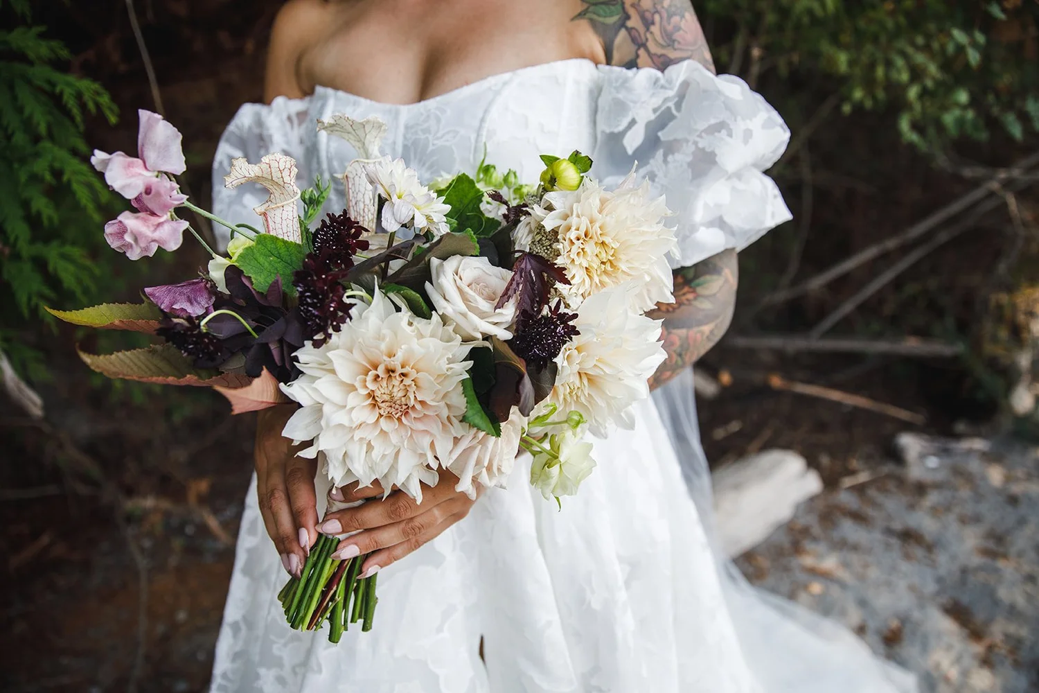 HONEY WATER FLOWERS - Seattle wedding florist