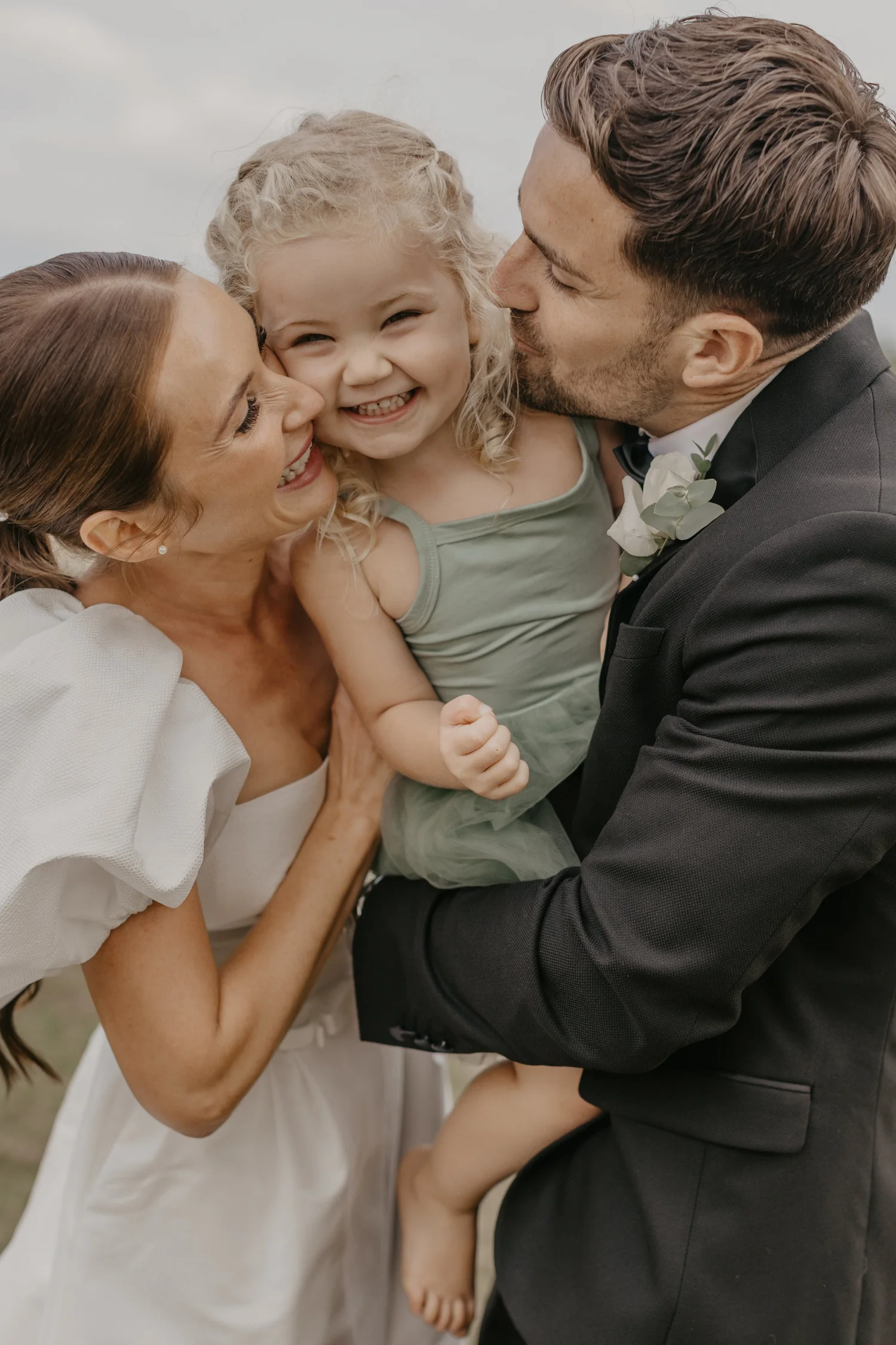 Wedding Photographer in Sussex I Natural & Candid Style I Charleigh ...