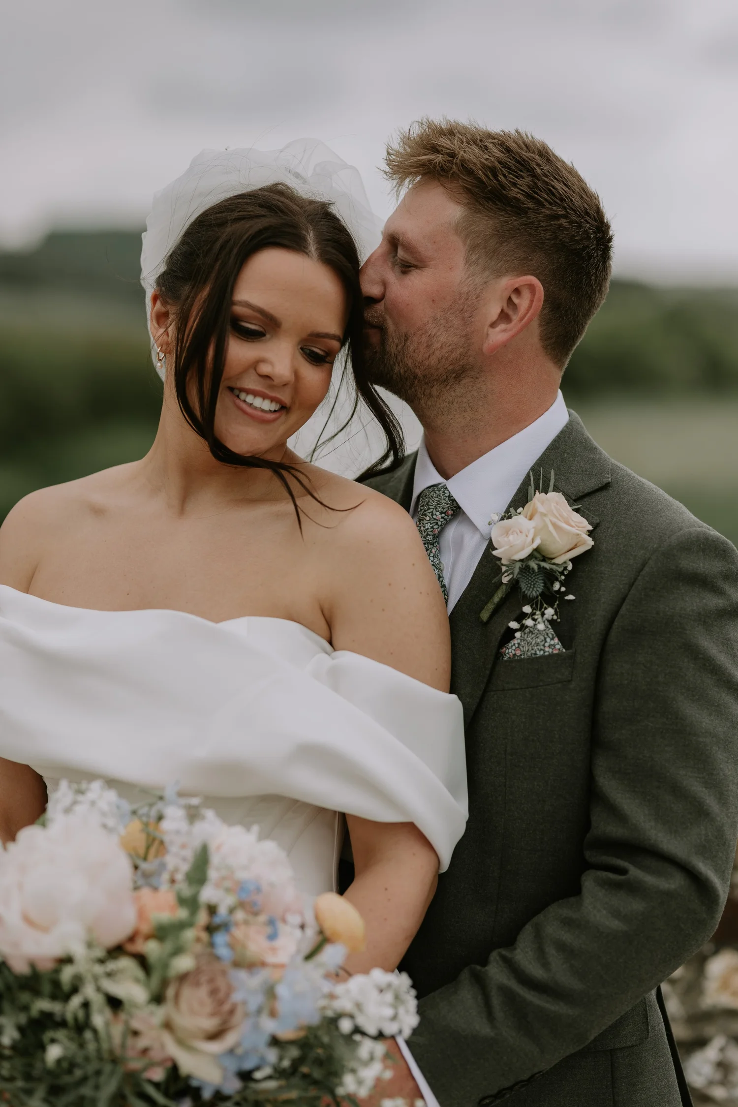 Wedding Photographer in Sussex I Natural & Candid Style I Charleigh ...