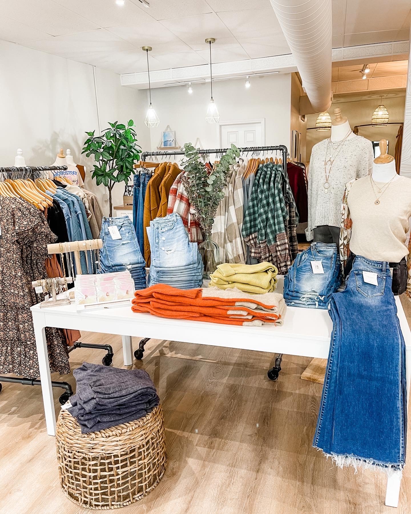 Shop Privy — The Village of Wauwatosa