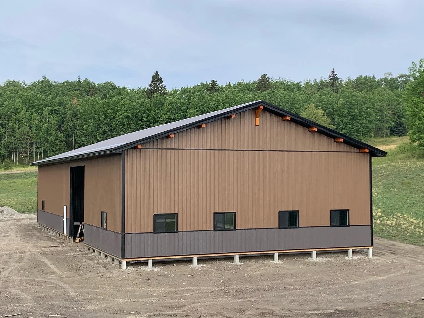 COMMERCIAL — AB BUILDINGS | Alberta Post-Frame Construction