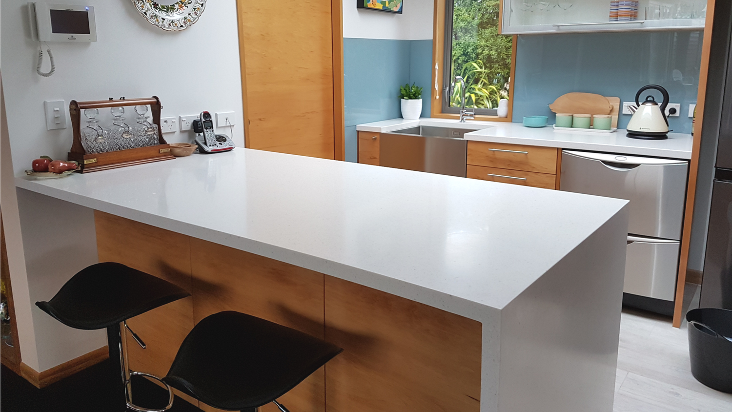 McGrath Benchtops - Custom Acrylic Solid Surface Specialists