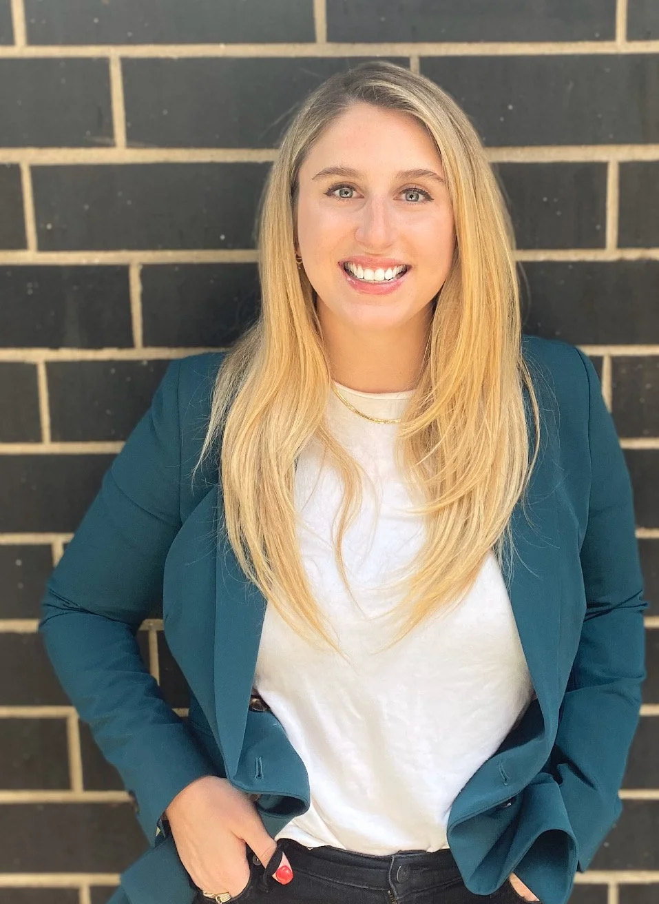 Jana Fuchs | Chicago Therapist | Chicago Relational Therapy