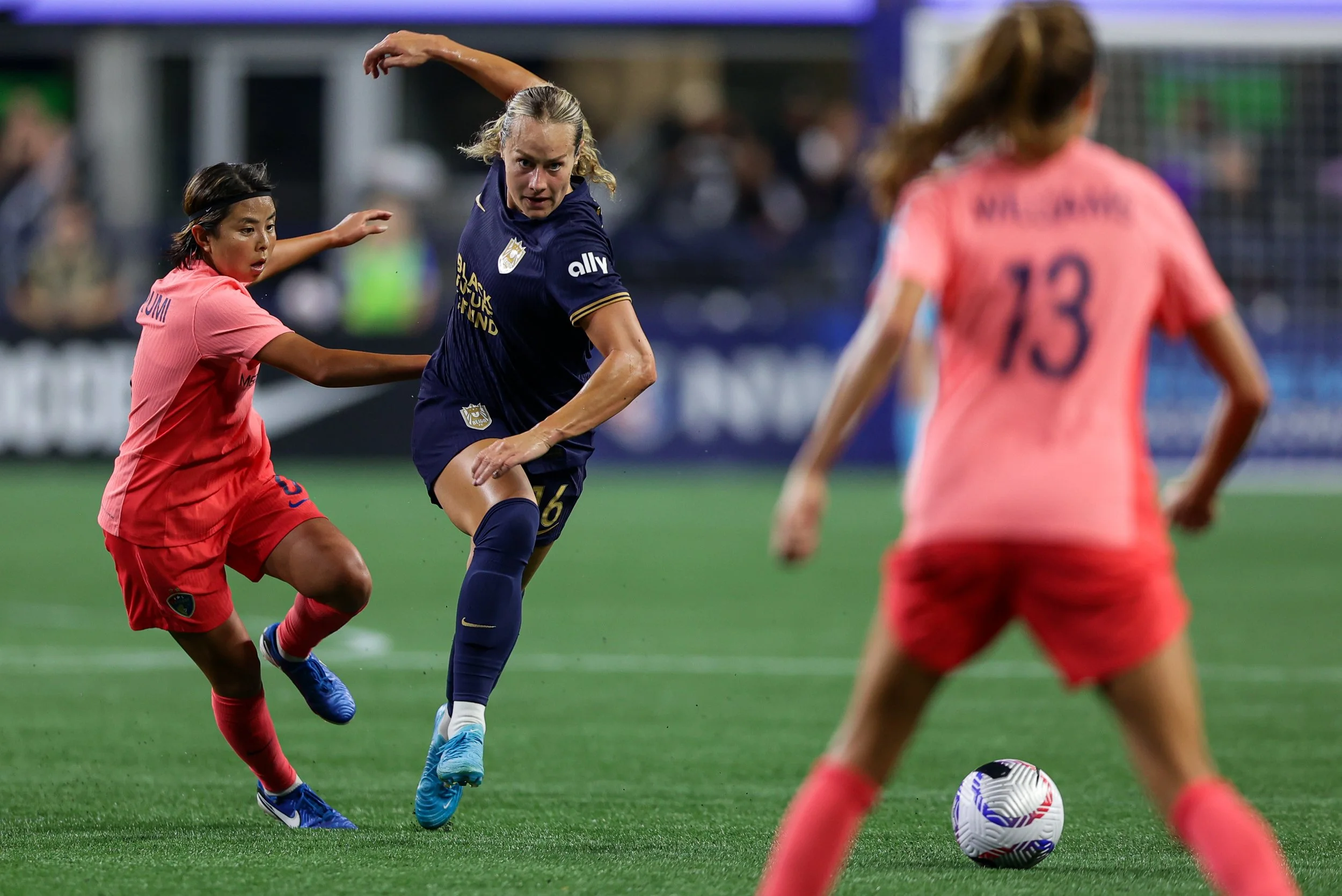 Seattle Reign FC announce 2025 roster decisions — Circling Seattle Sports