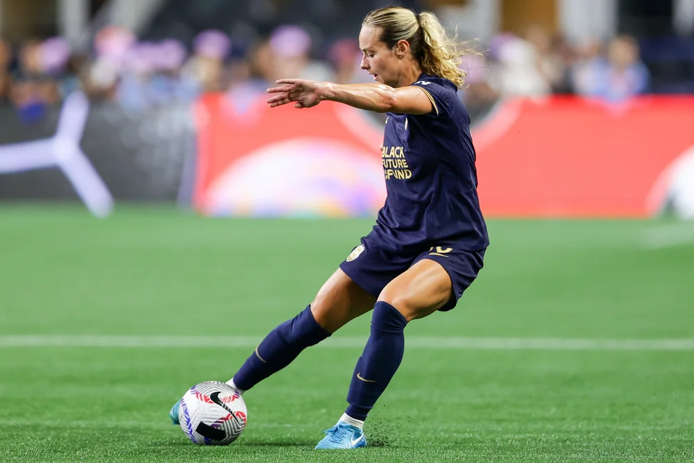 Seattle Reign FC announce 2025 roster decisions — Circling Seattle Sports