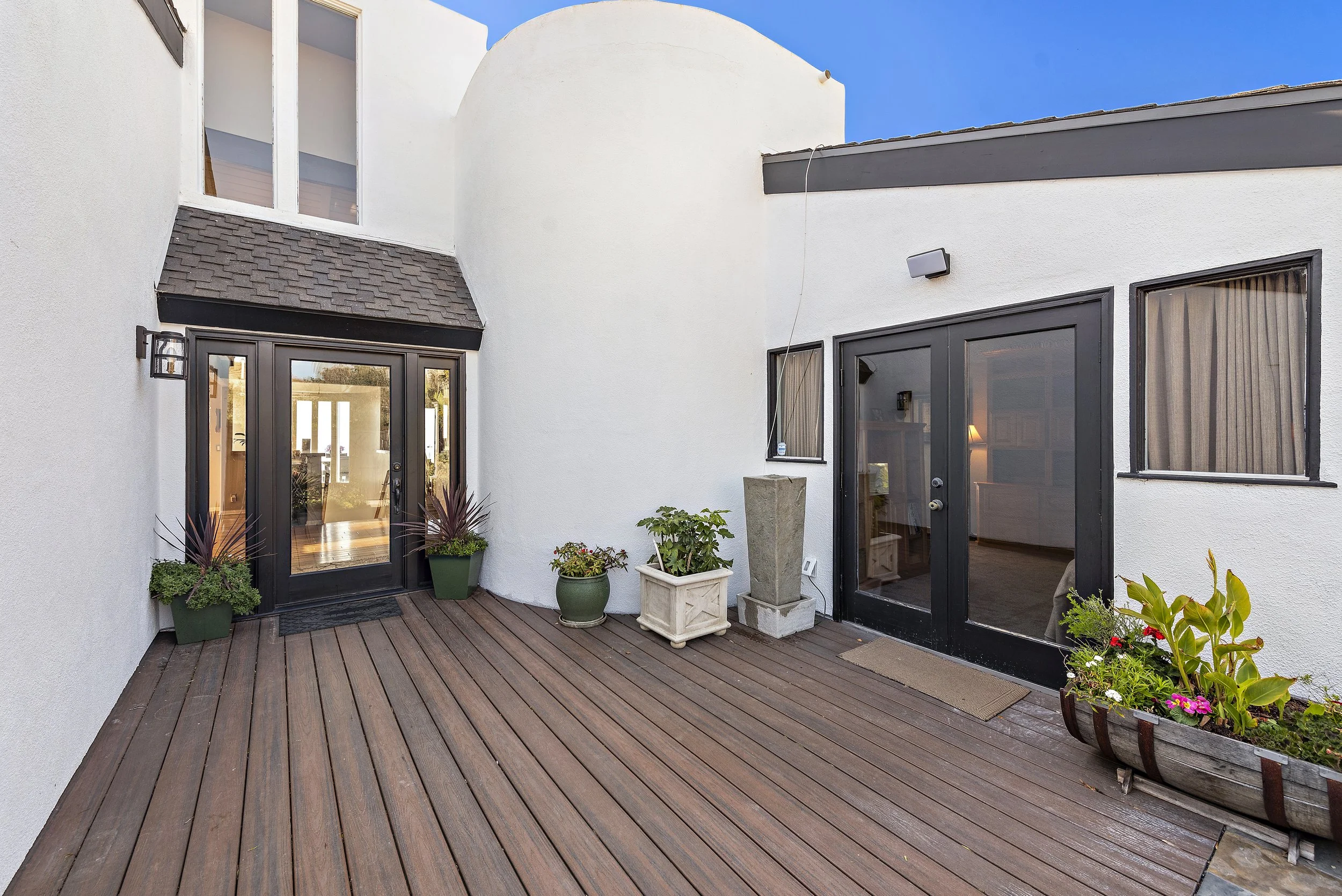 3253 Alta Laguna — Main Beach Realty