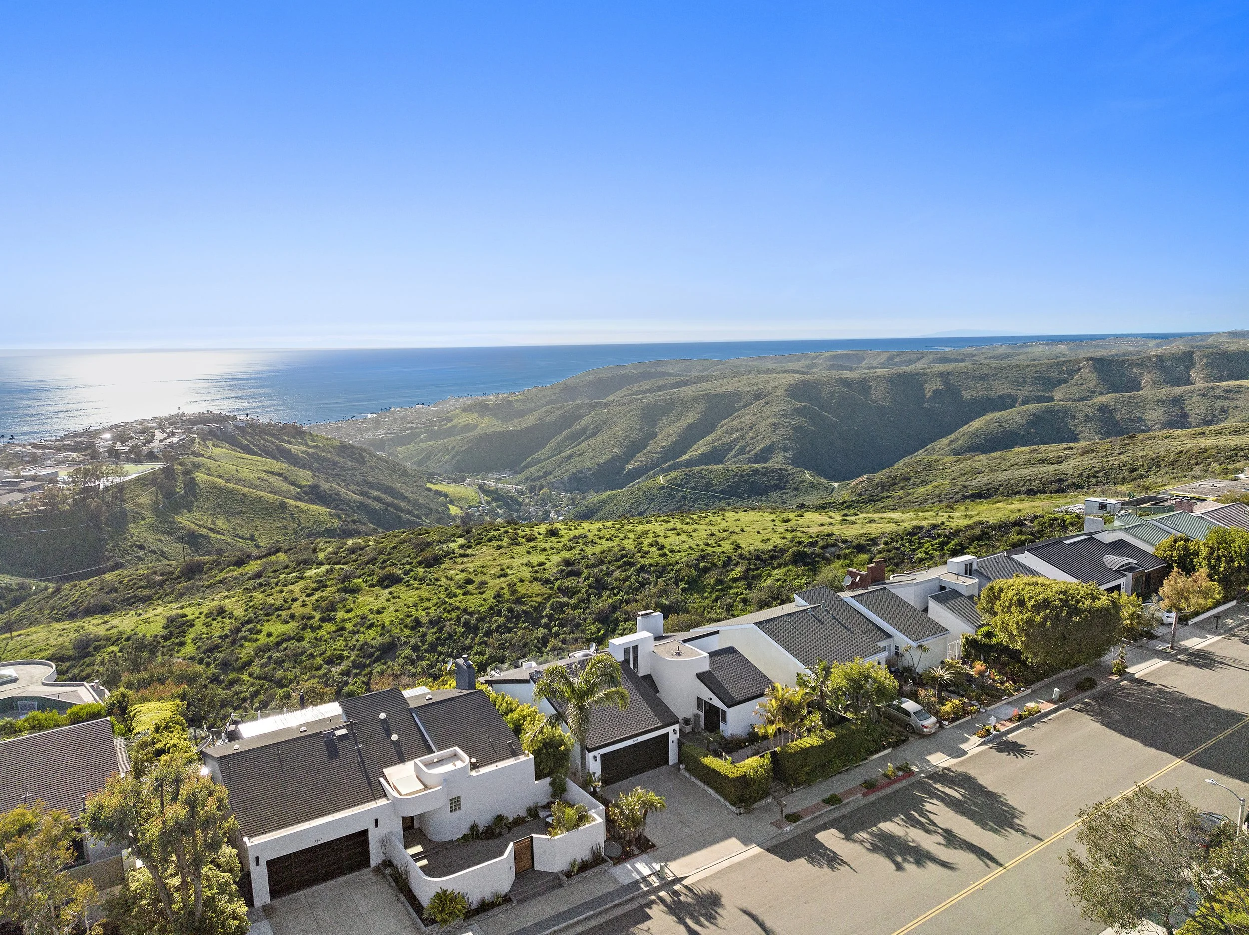 3253 Alta Laguna — Main Beach Realty