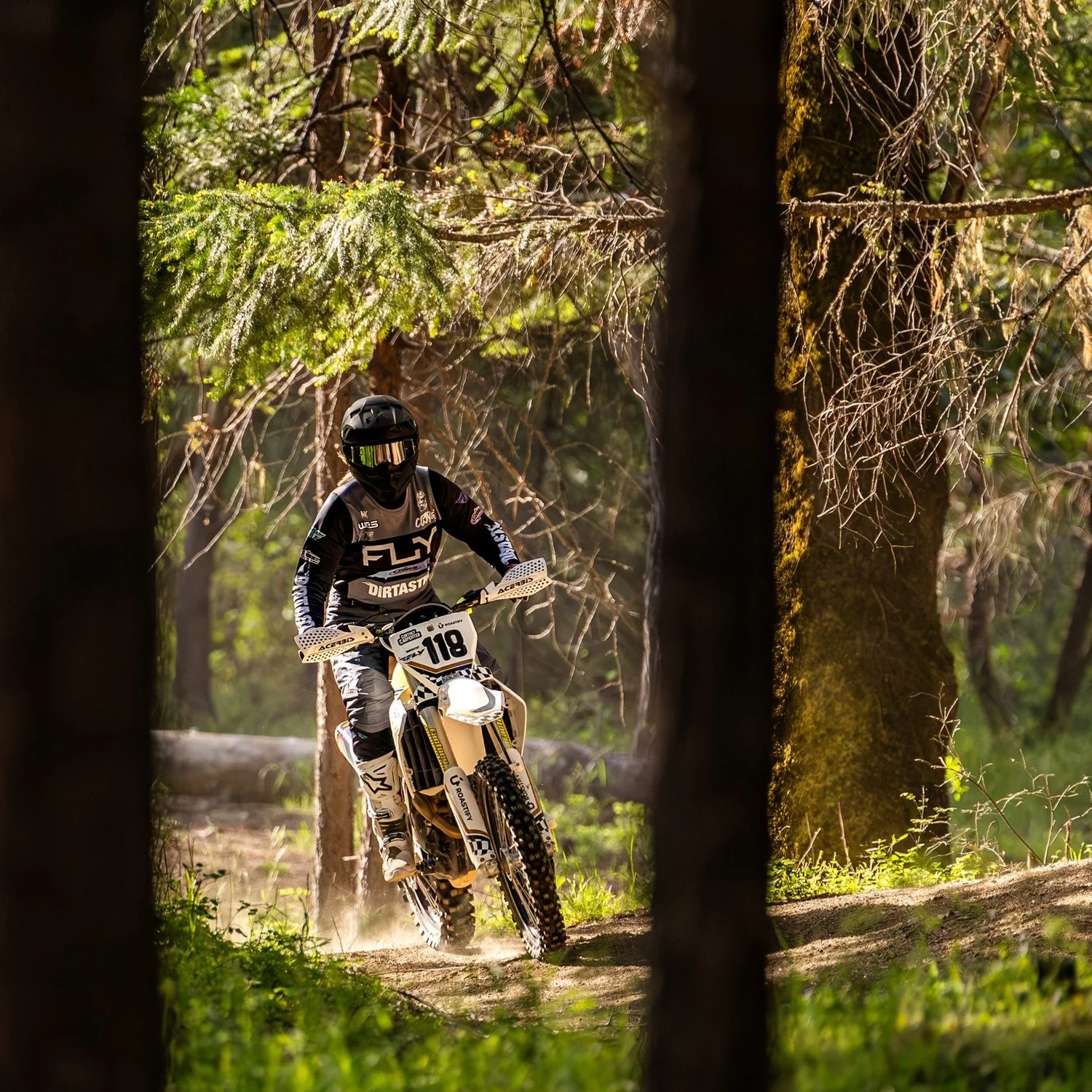DIRTASTIC
