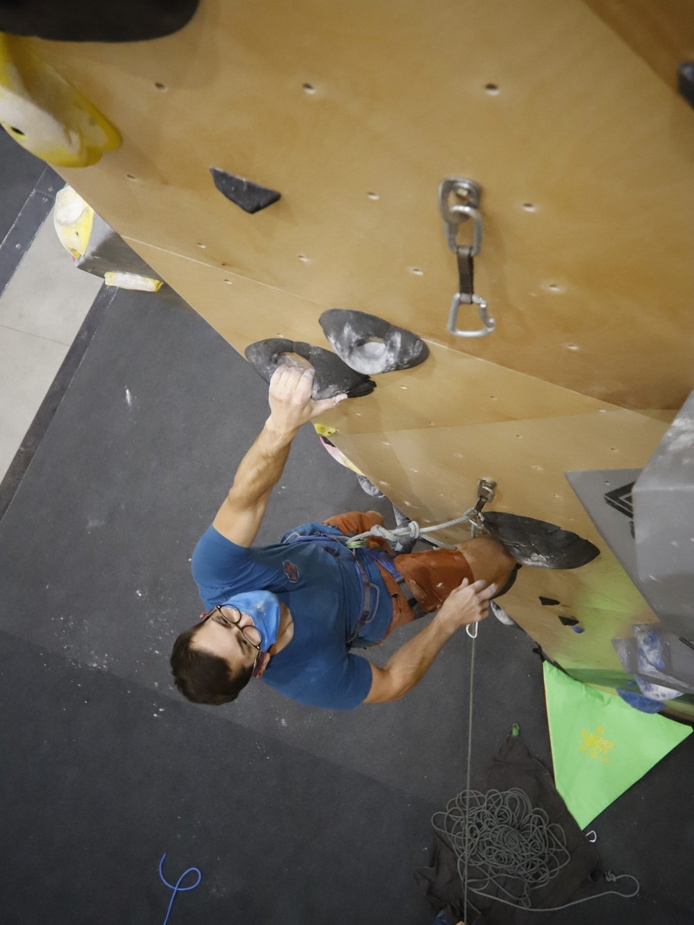 Climbing Classes | Bouldering, Top Rope, Lead & More | Latitude Climbing