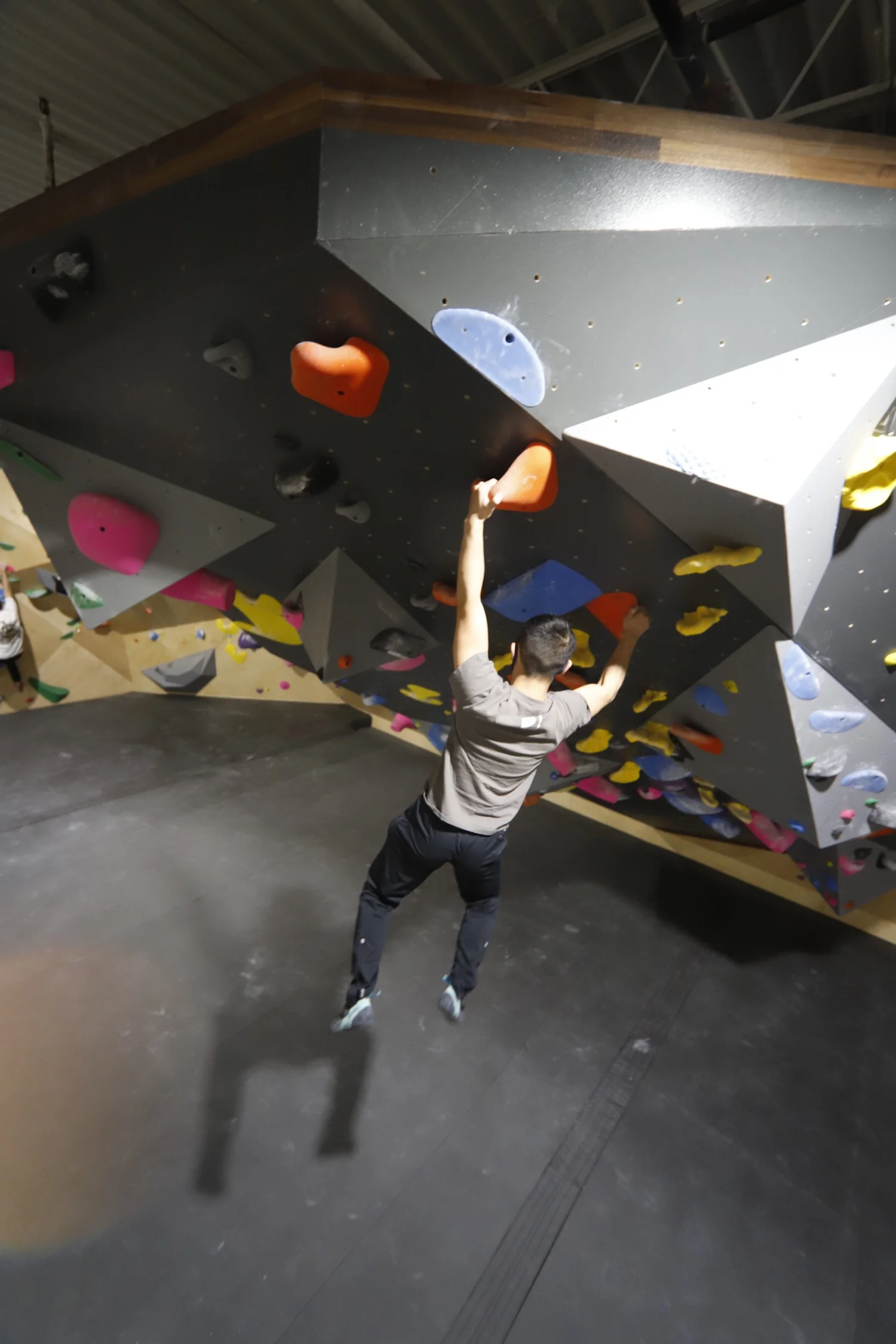 Climbing Classes | Bouldering, Top Rope, Lead & More | Latitude Climbing