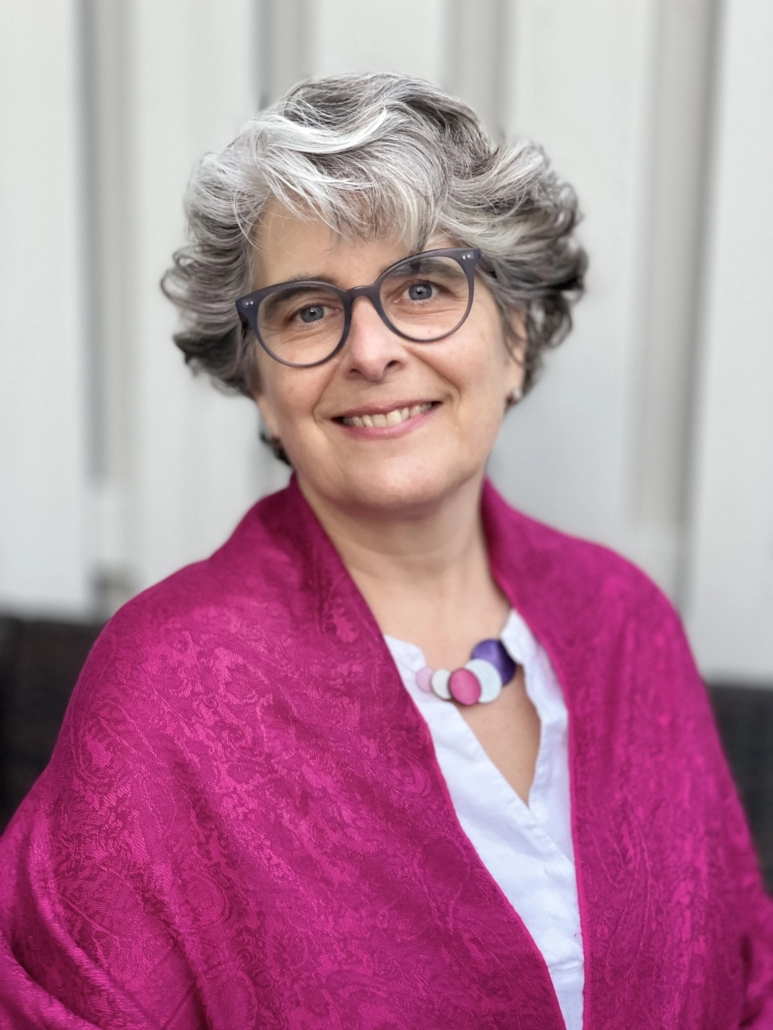 Oona Metz, LICSW — OONA METZ