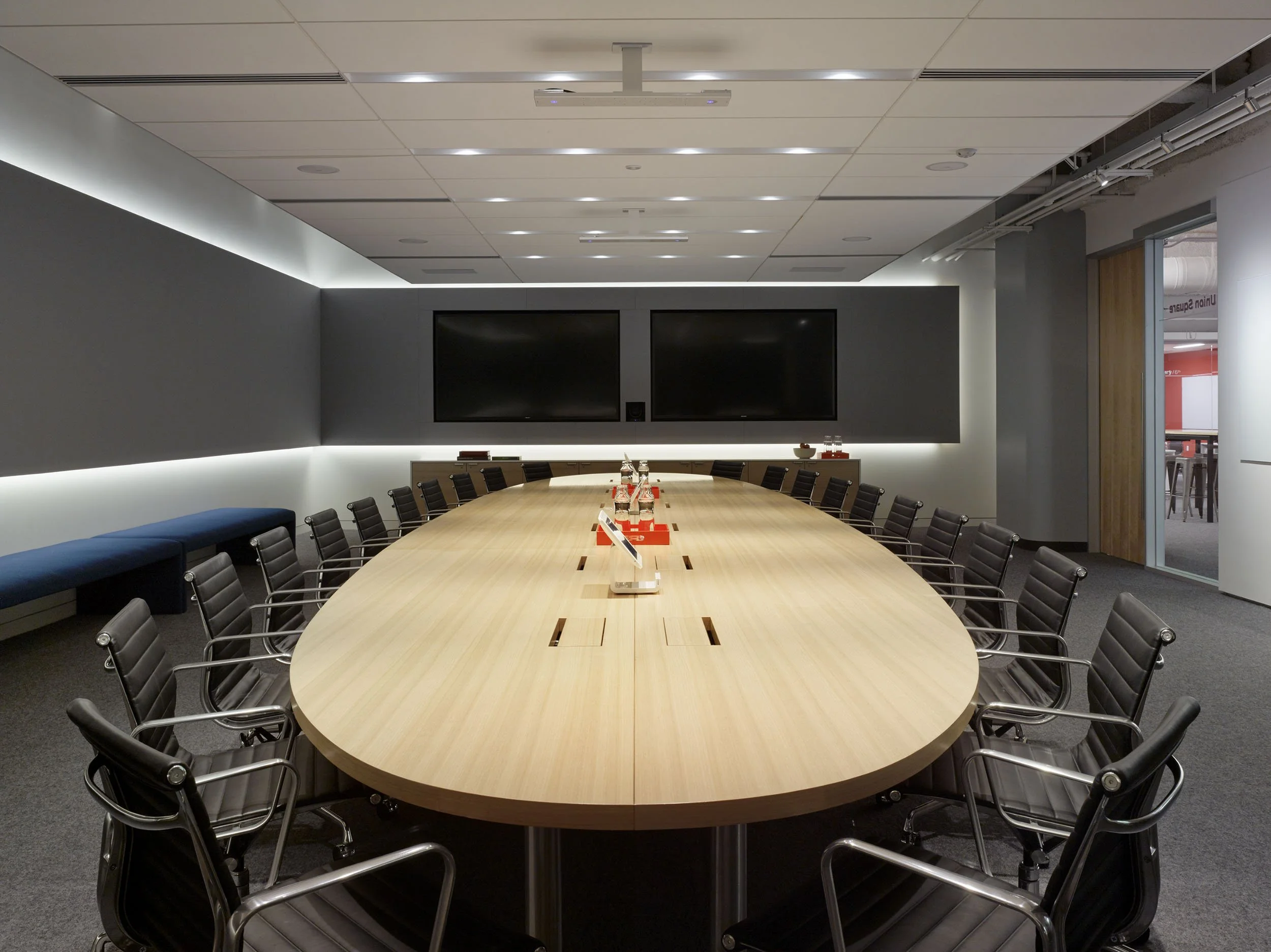 Square — Banks Landl Lighting Design