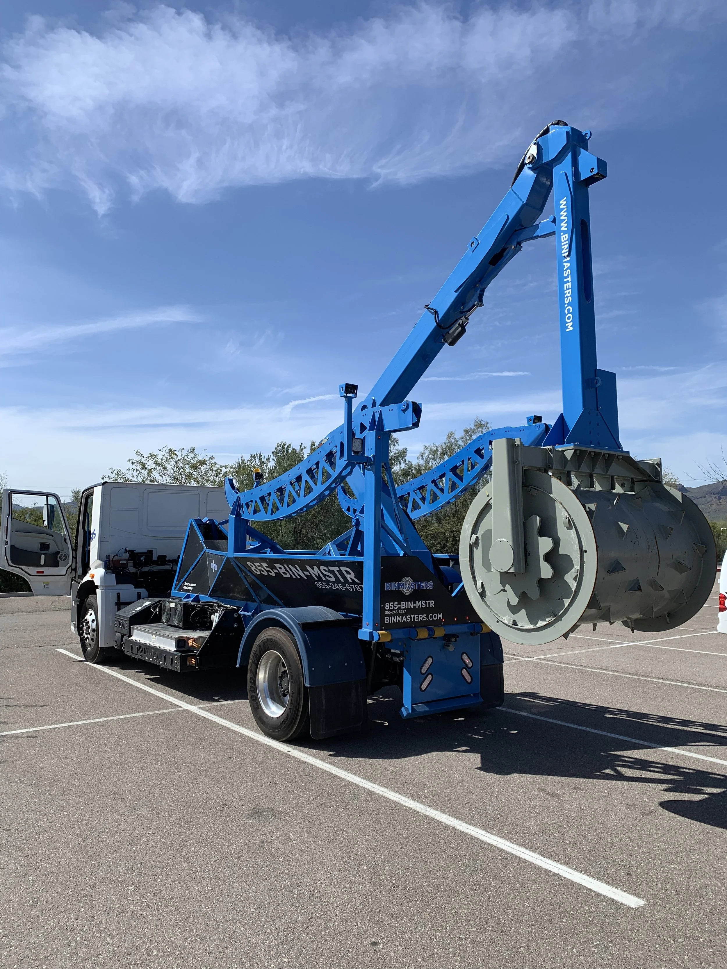 Efficient waste compaction for recycling providers with eco-friendly ...