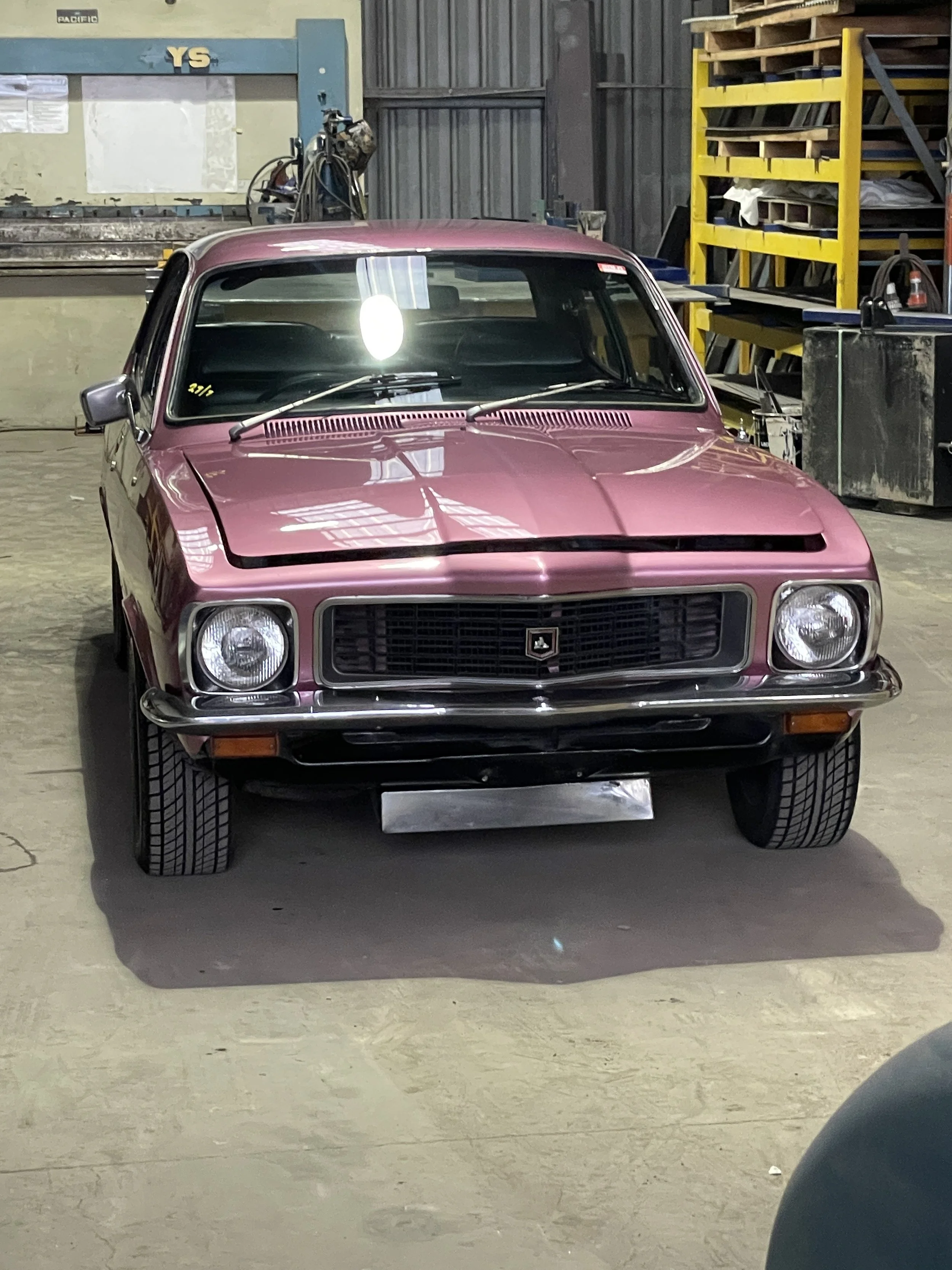 VECHICLE UNPACK — Western Container Services Sydney