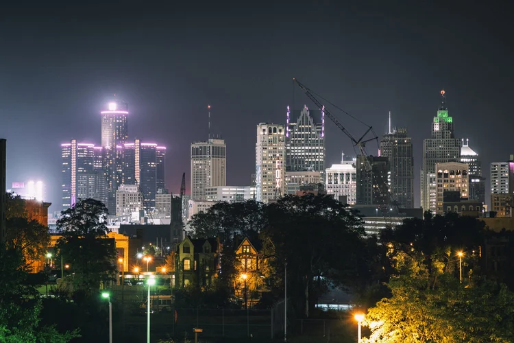 The Best Free Views of Detroit's Unique Skyline — EHERG