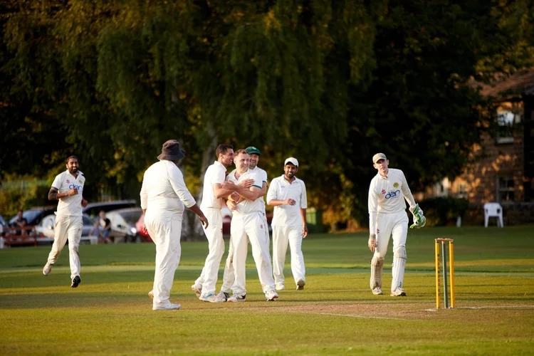 Senior Cricket in Leeds — Meanwood Cricket Club