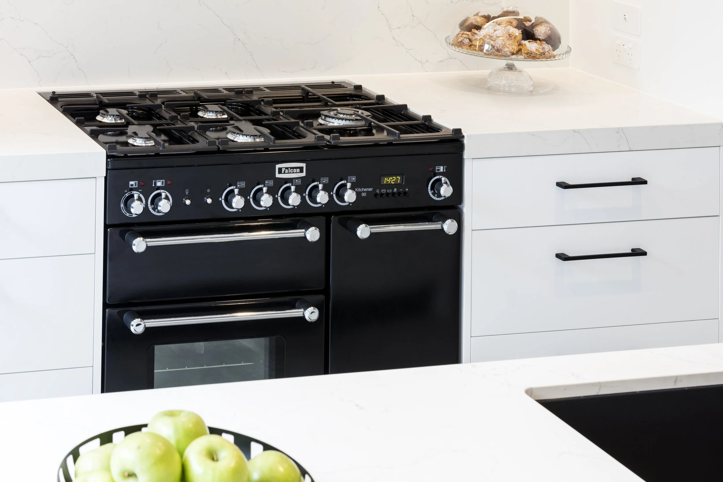 FALCON KITCHENER 90CM DUAL FUEL RANGE COOKER — String & Salt Kitchen