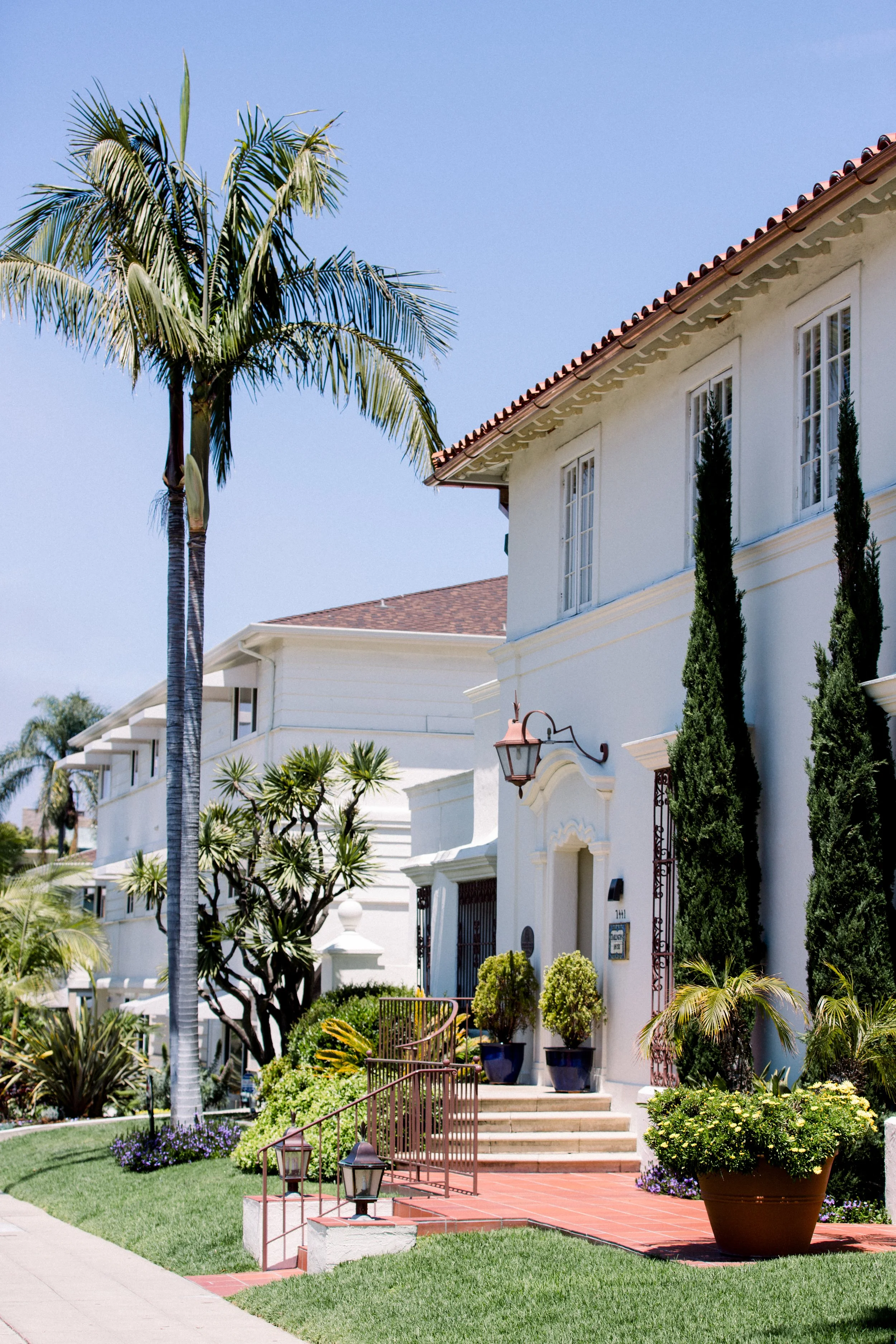 General 6 — Darlington House