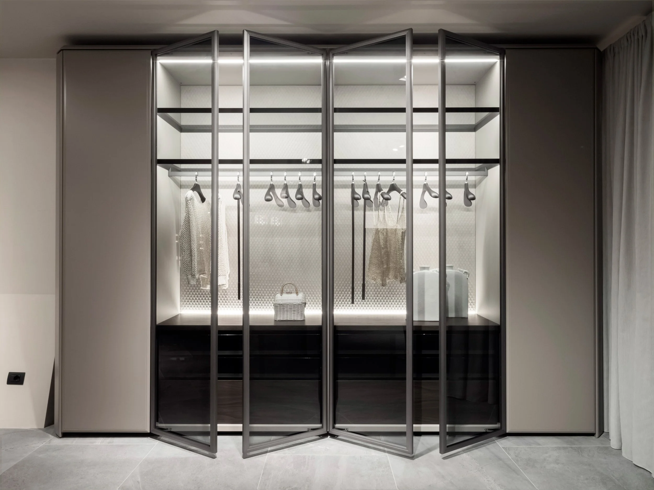 SOFT WARDROBE Cabinets | Enhance Your Space — Shop Now — SCIC Italia in ...