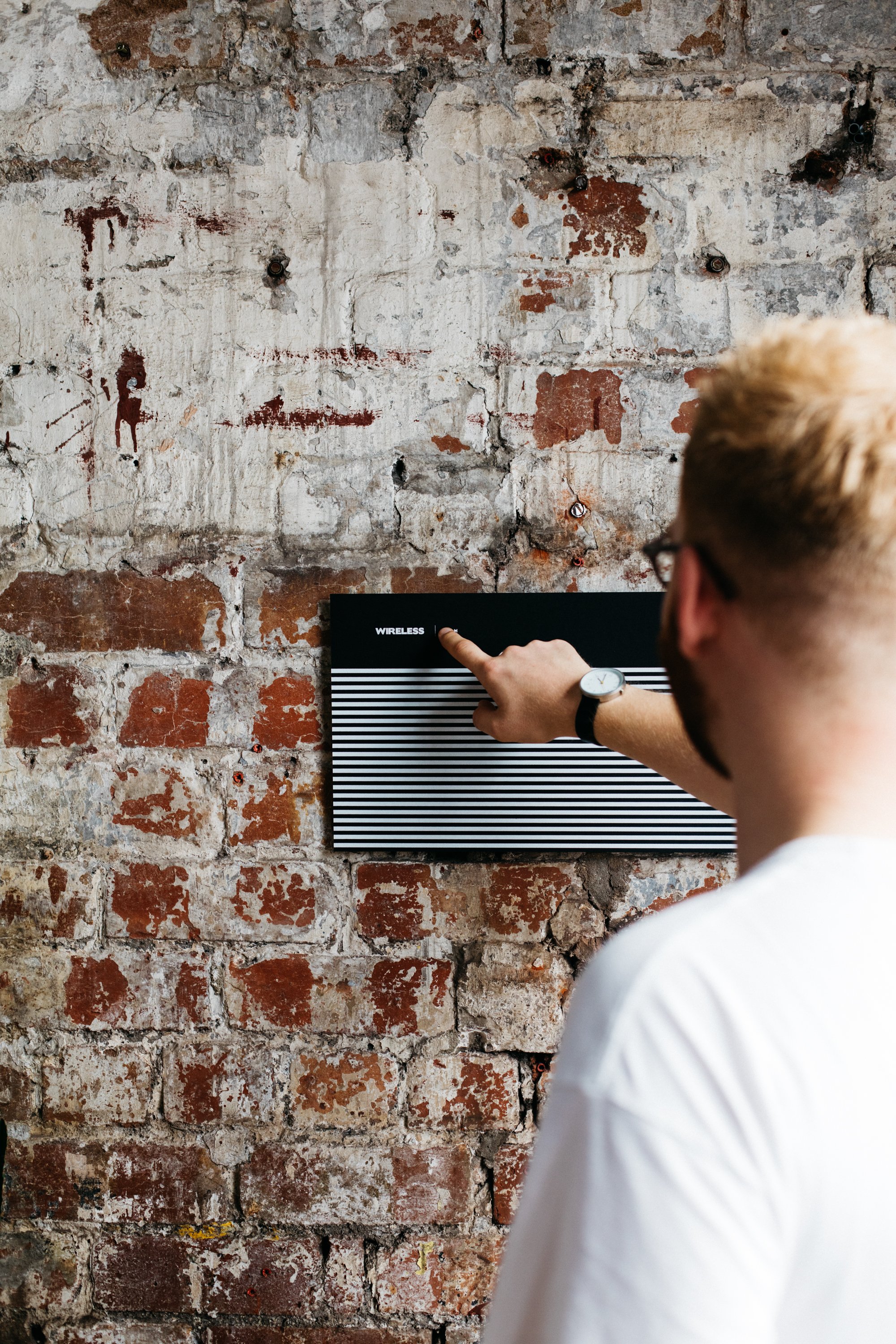 Wireless (2012) — TOM METCALFE