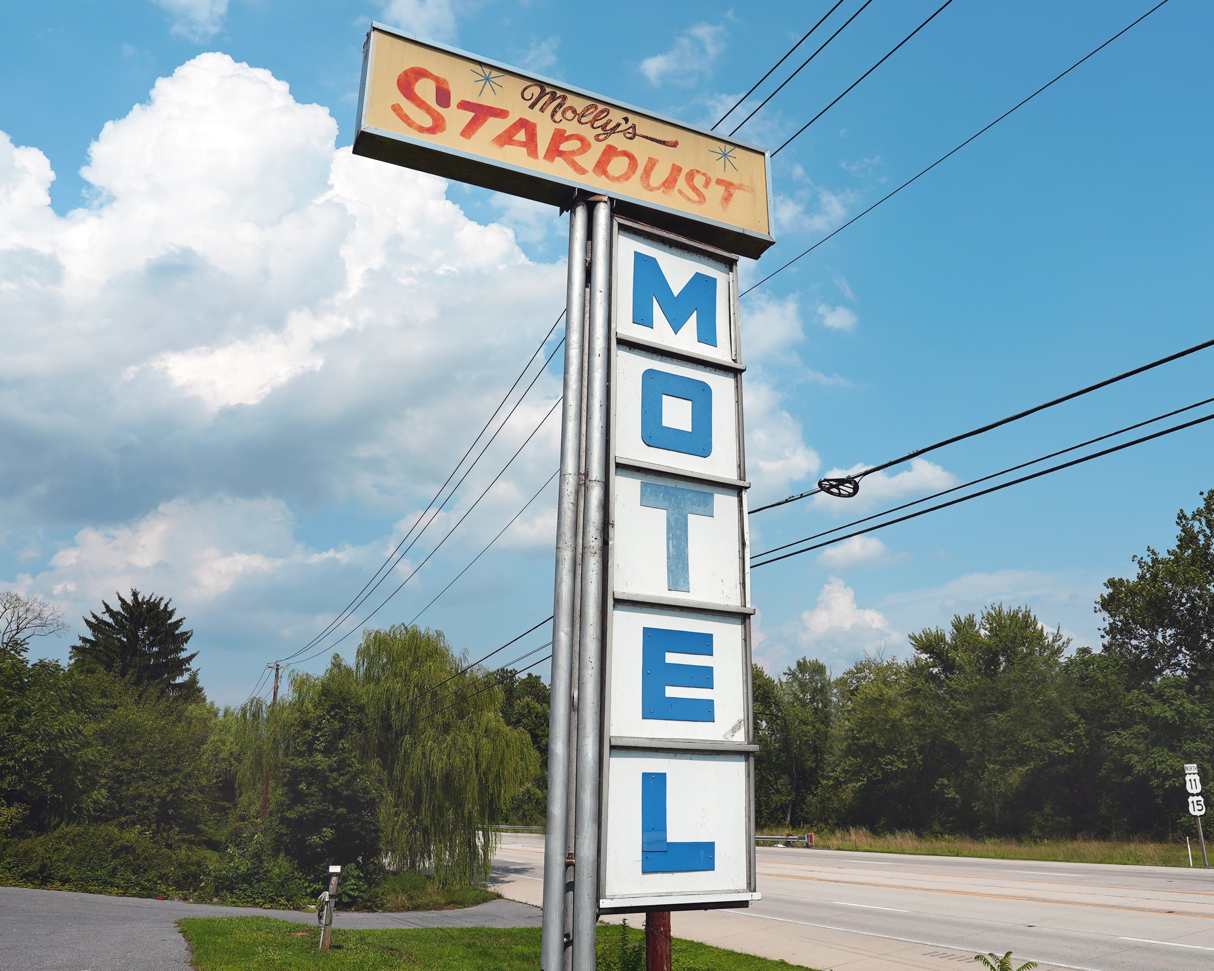Molly’s Stardust Motel (2024) — dan bell