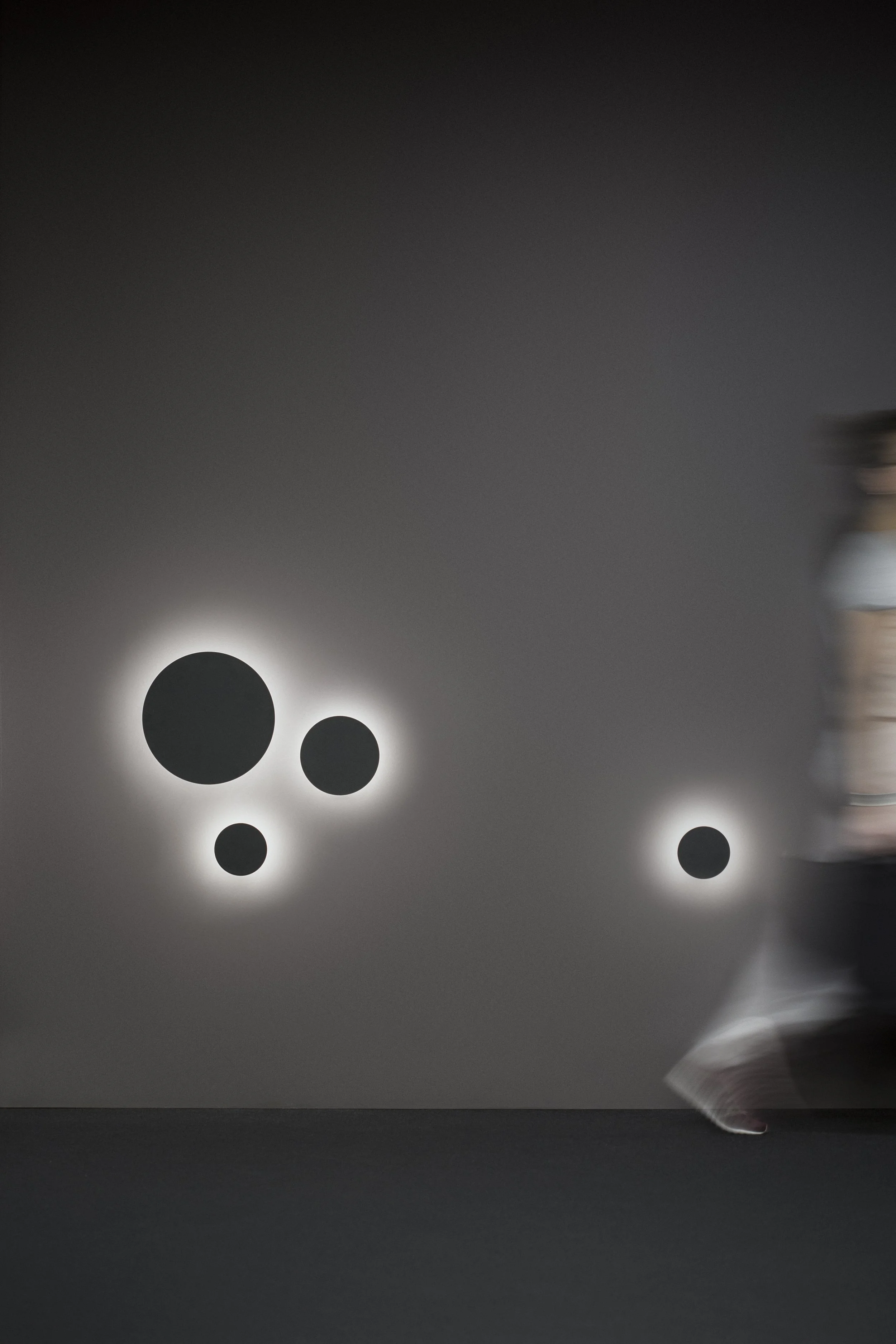 Lamp: Mun Dark — DSA Lighting