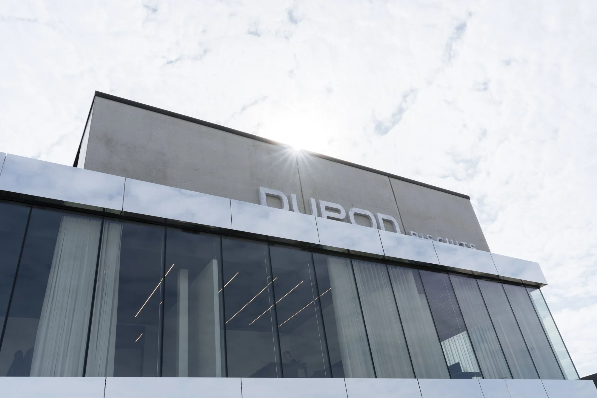 Govar — HABLAR - Social Media Agency