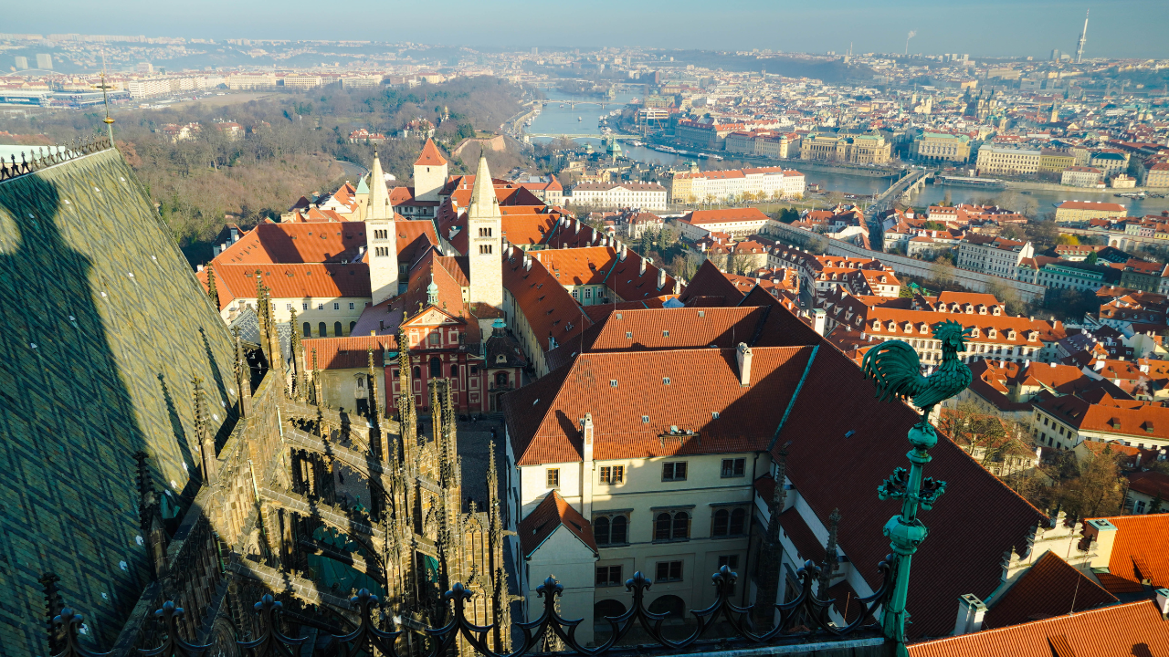 What’s Changing in Prague for 2026? 🚋🛴🏰🐴 — Real Prague Guides