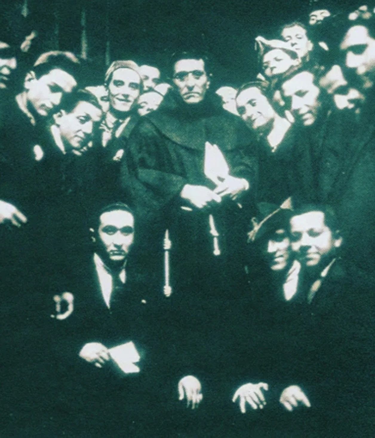 THE POPE’S GHOST HUNTERS: When the Vatican Endorsed Spirit ...