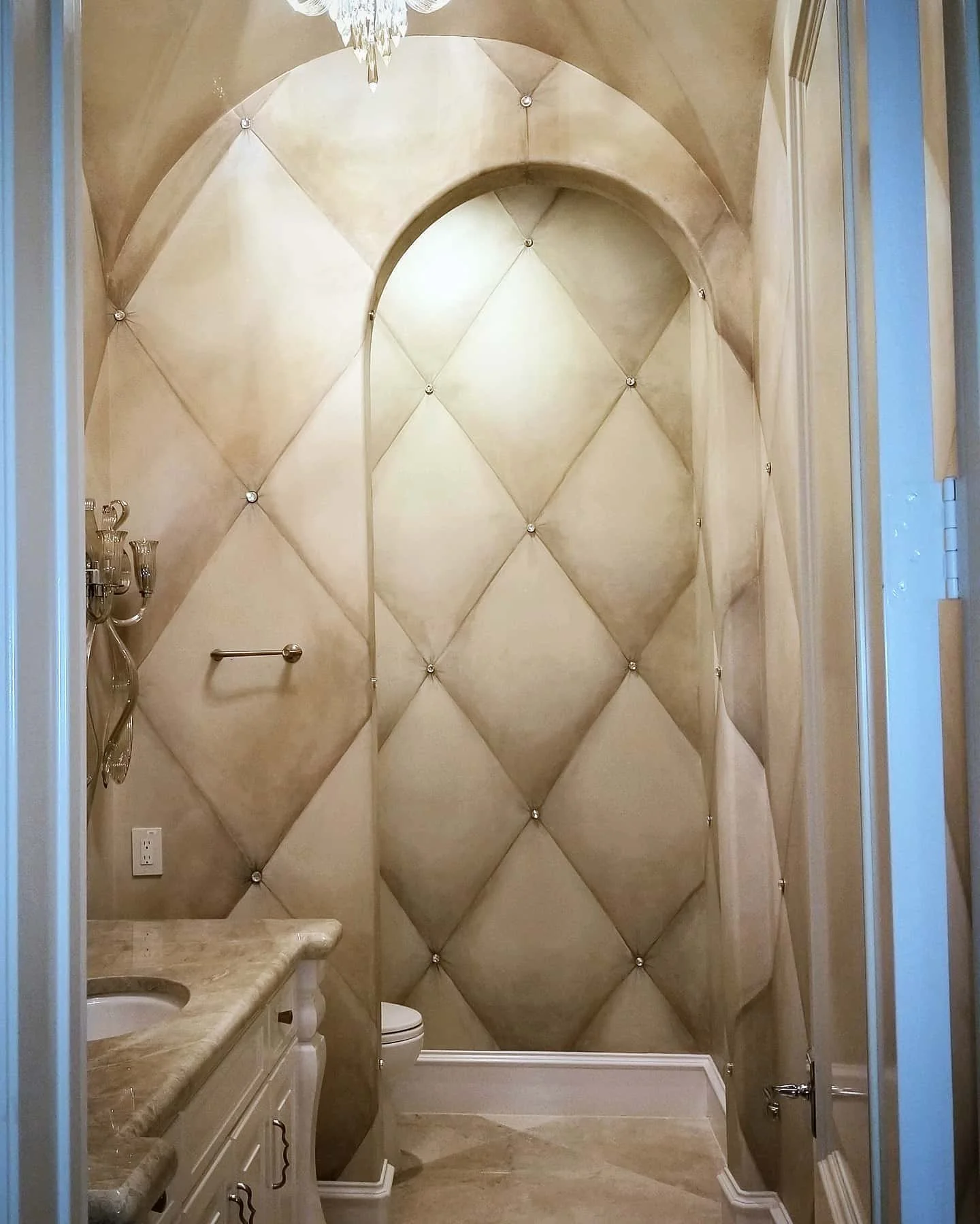 5 Design Elements That Will Elevate Your Primary and Powder Bathrooms ...