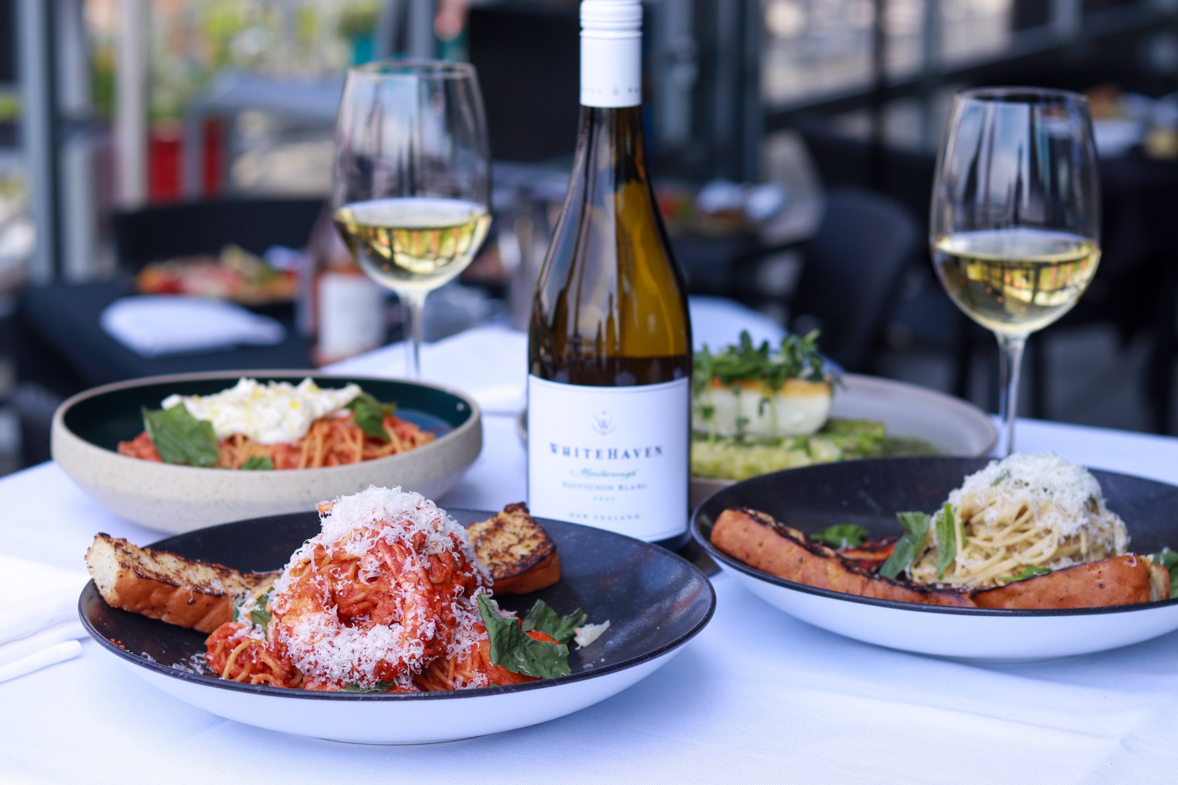 North Vancouver Oceanfront Restaurant - PIER 7 Restaurant + Bar