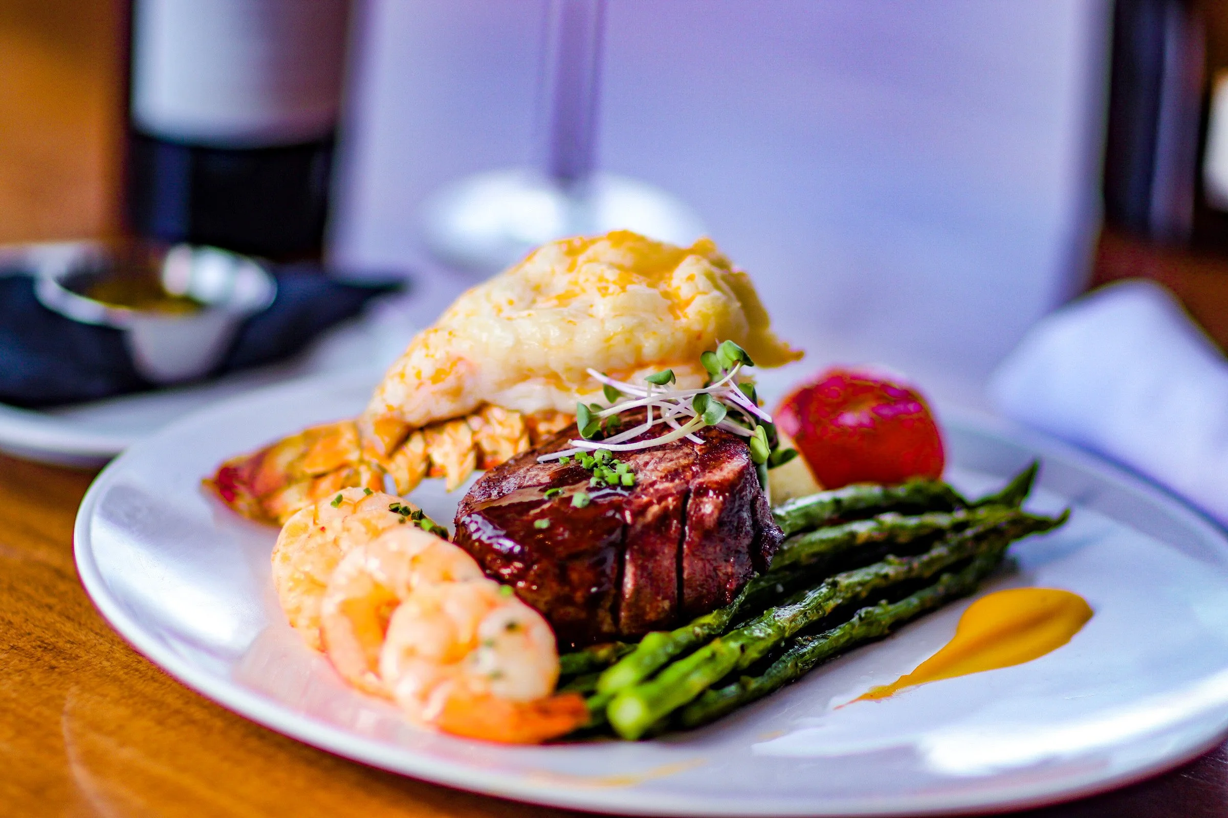 North Vancouver Oceanfront Restaurant - PIER 7 Restaurant + Bar