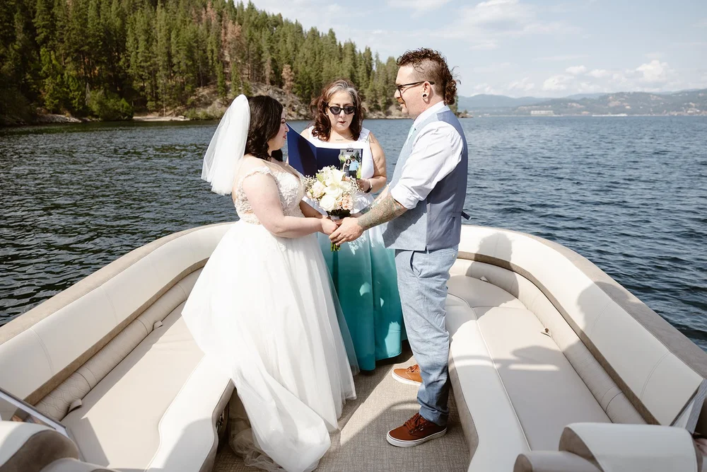Tying the Knot with a Splash: Seattle Boat Wedding Guide