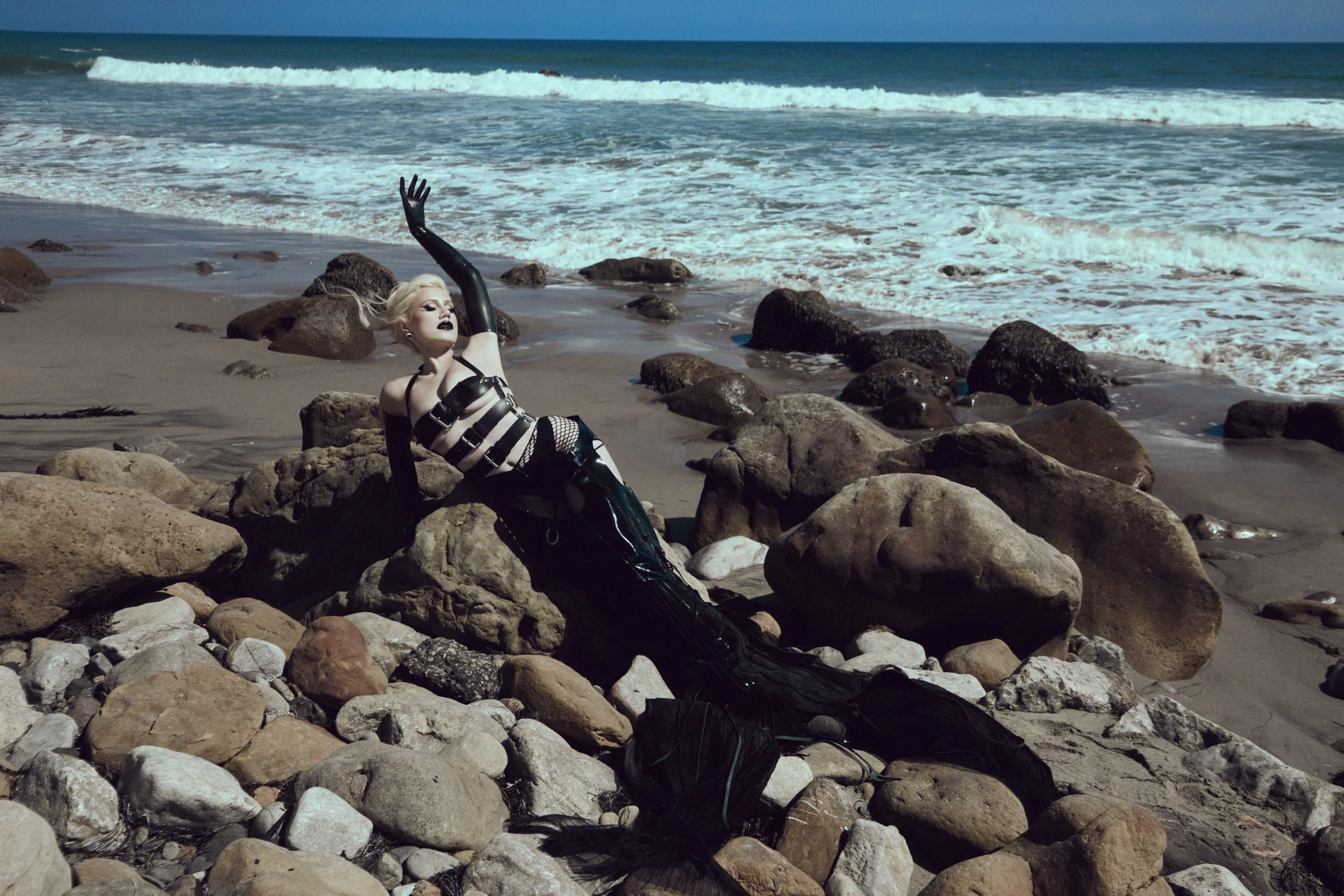 Slayyyter on Timeless Hollywood Aesthetics and The Death of Celebrity ...