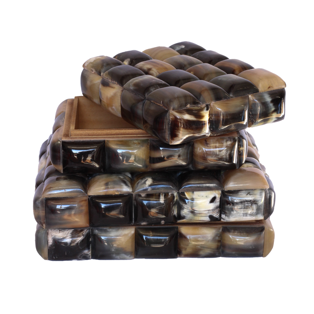 Horn Boxes — Weisshouse